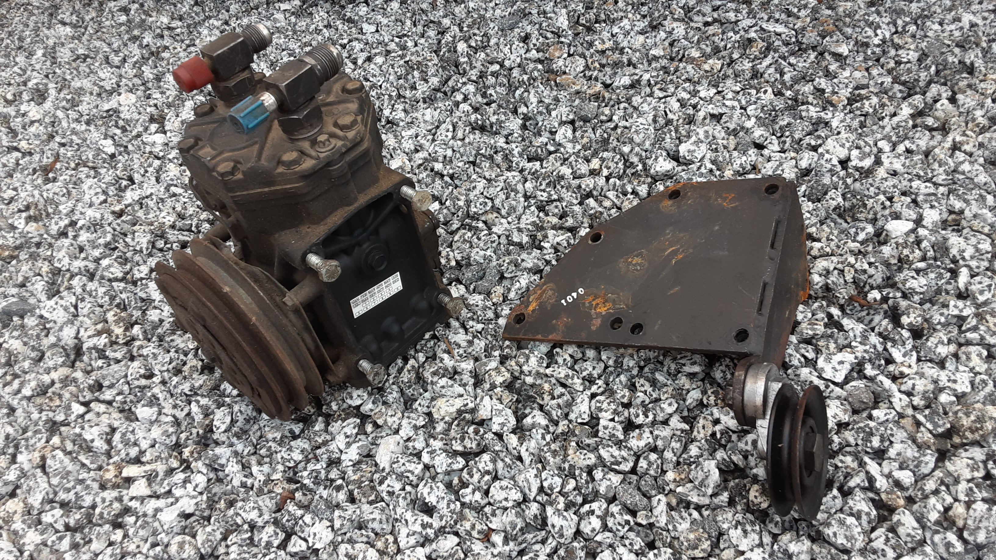 ZF 5-speed, longneck diff, blocks, bumpers, more |﻿ Engine and Drivetrain