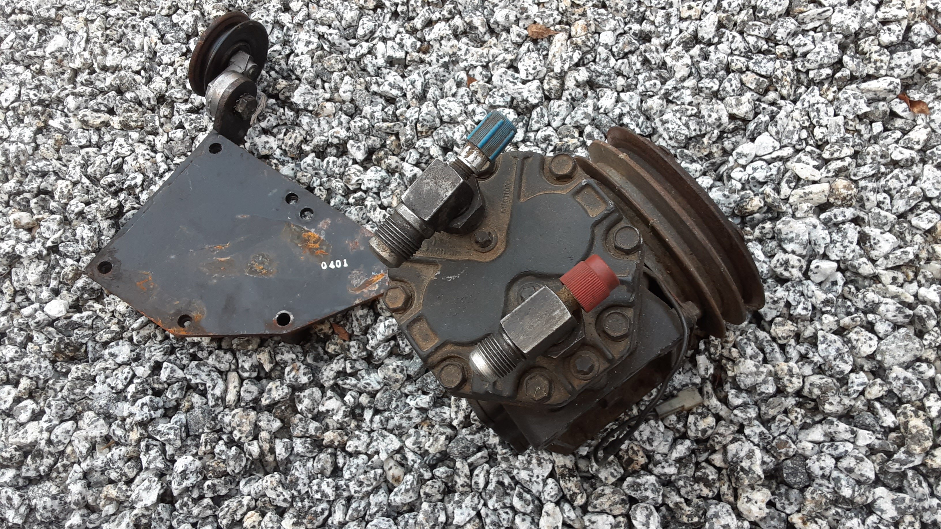 ZF 5-speed, longneck diff, blocks, bumpers, more |﻿ Engine and Drivetrain