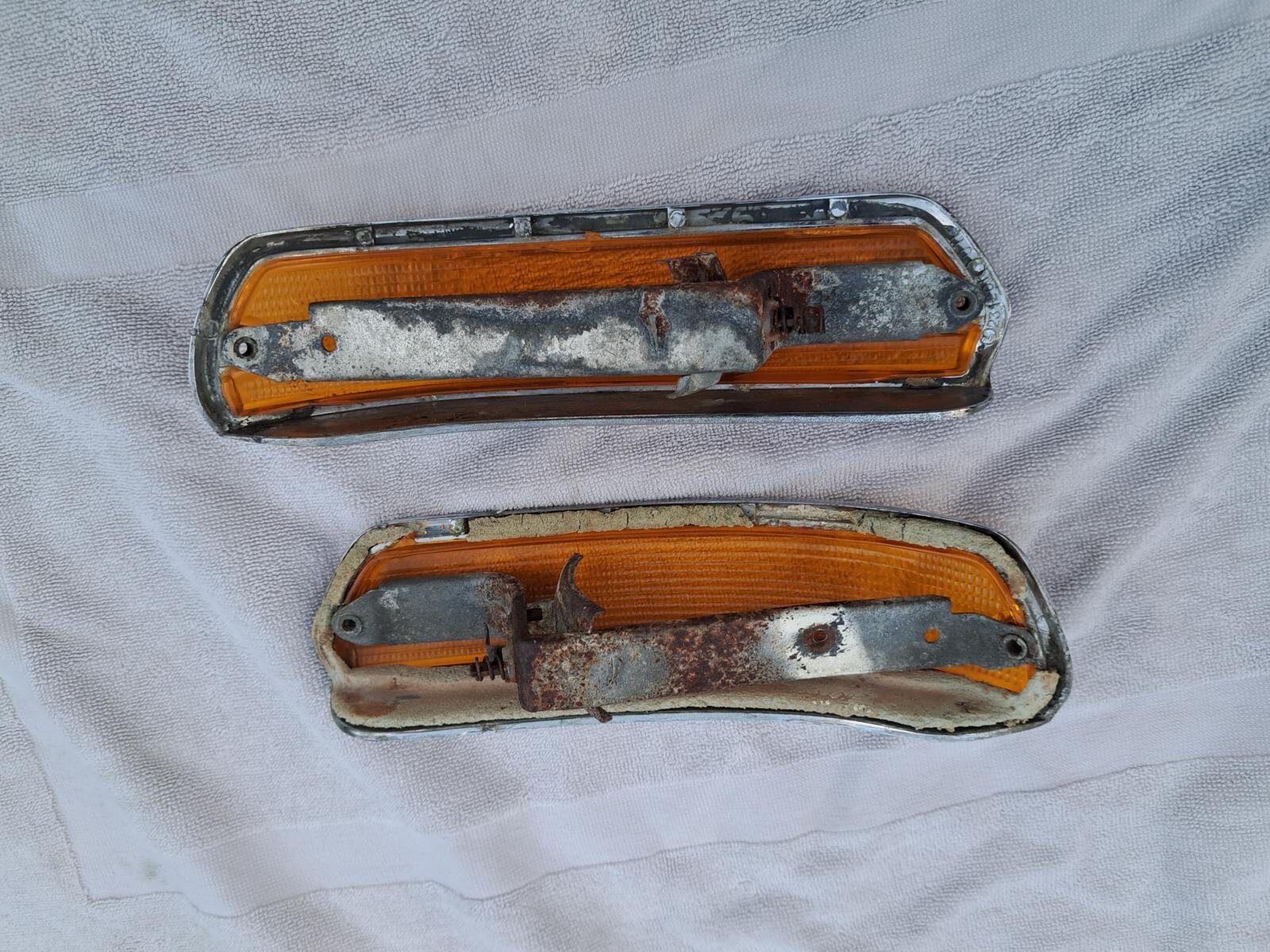 12 original euro turn signals made in Germany, 40$ each - Body and ...