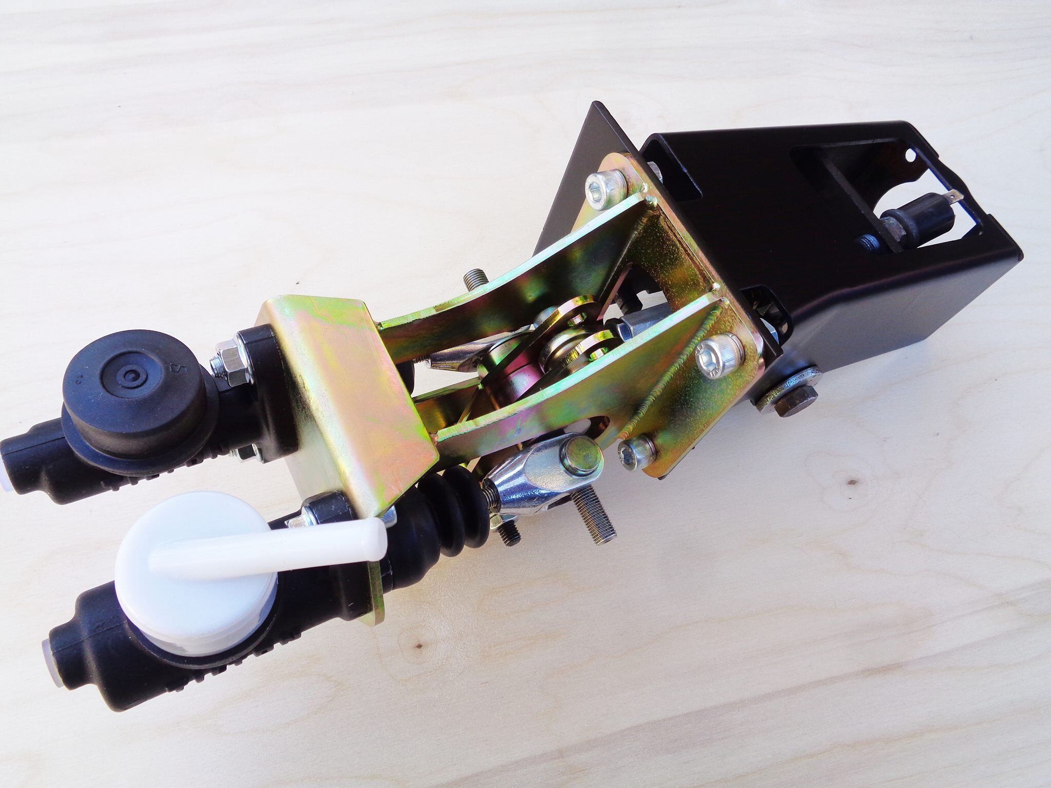 Bmw 2002 pedal box for sale store