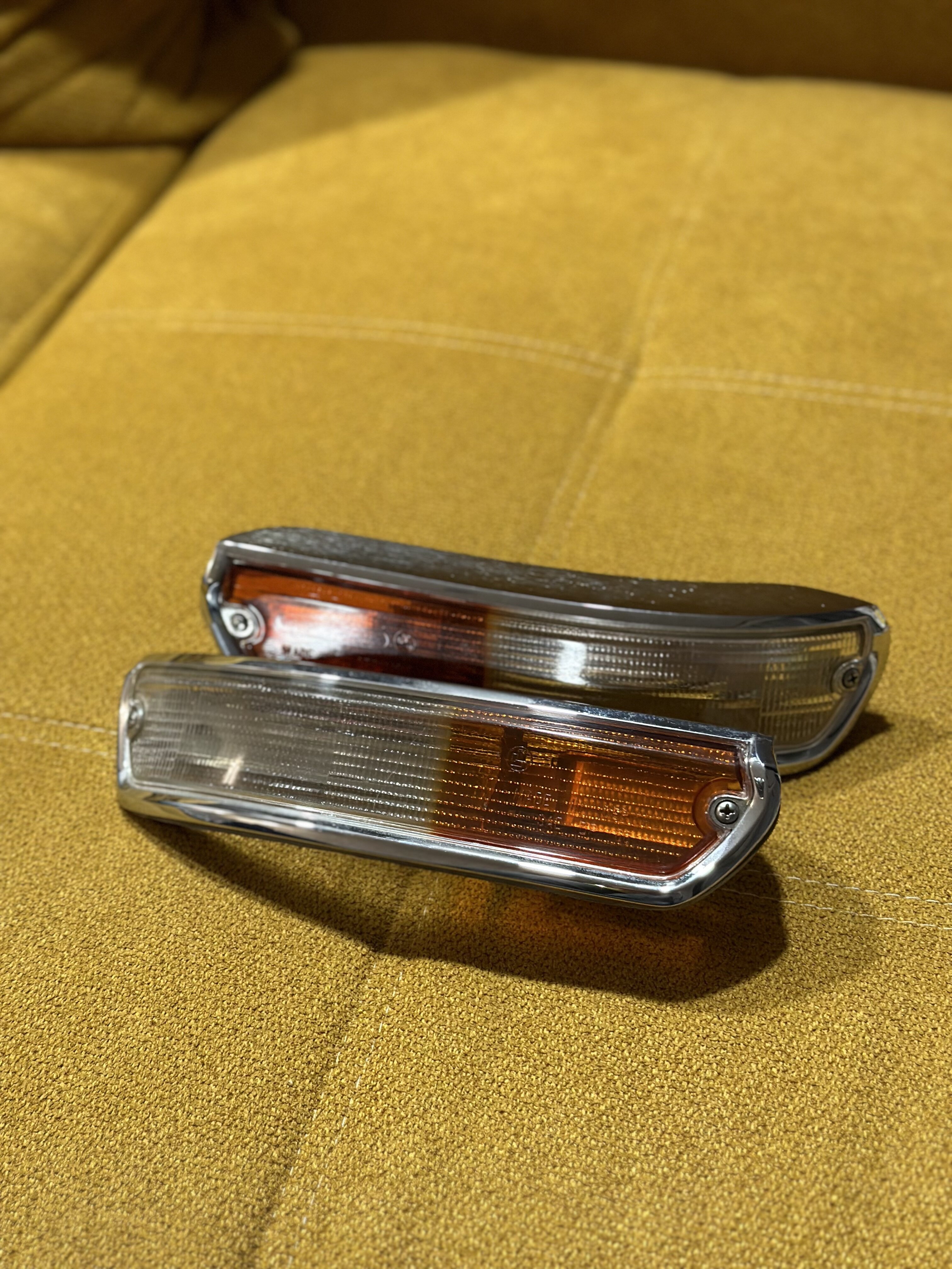 NOS OEM Italian Turn Signals |﻿ Body and Interior