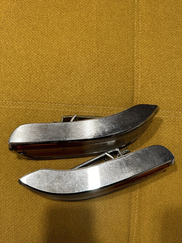 NOS OEM Italian Turn Signals |﻿ Body and Interior