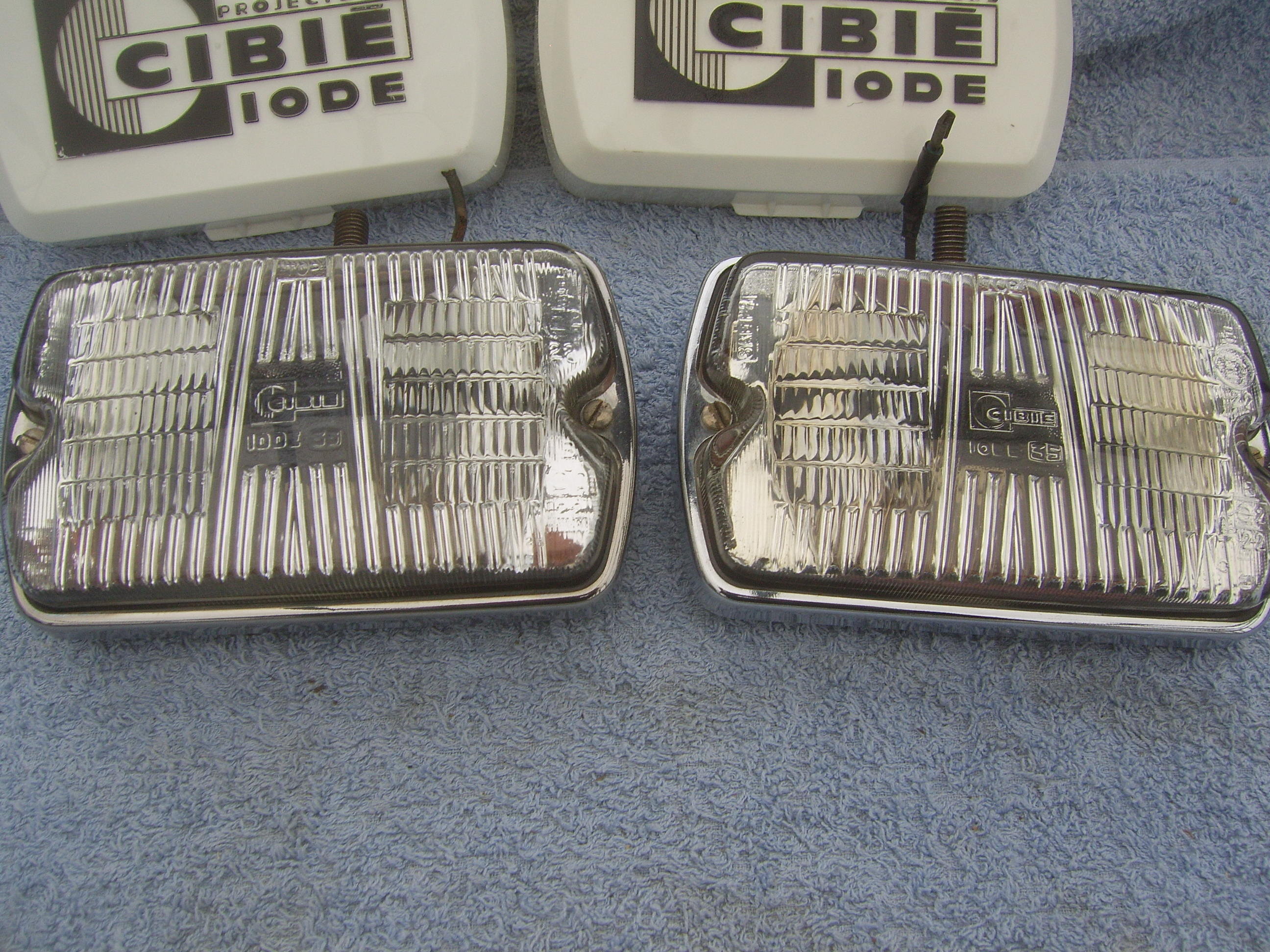 Set Cibie 35 Clear Fog Lights + NOS Covers |﻿ Miscellaneous