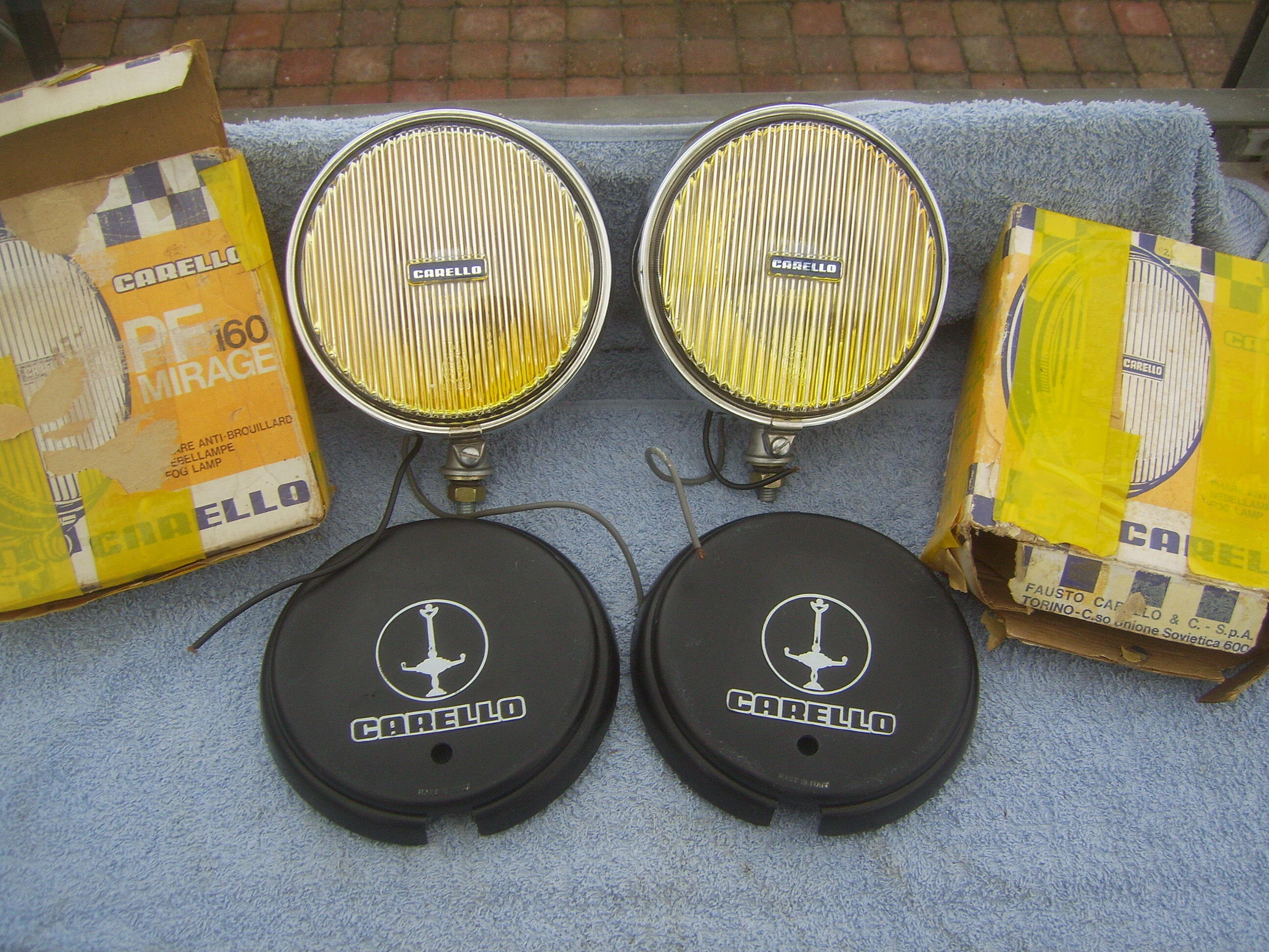 FS: NOS Carello Yellow Fog Lights + Covers |﻿ Miscellaneous
