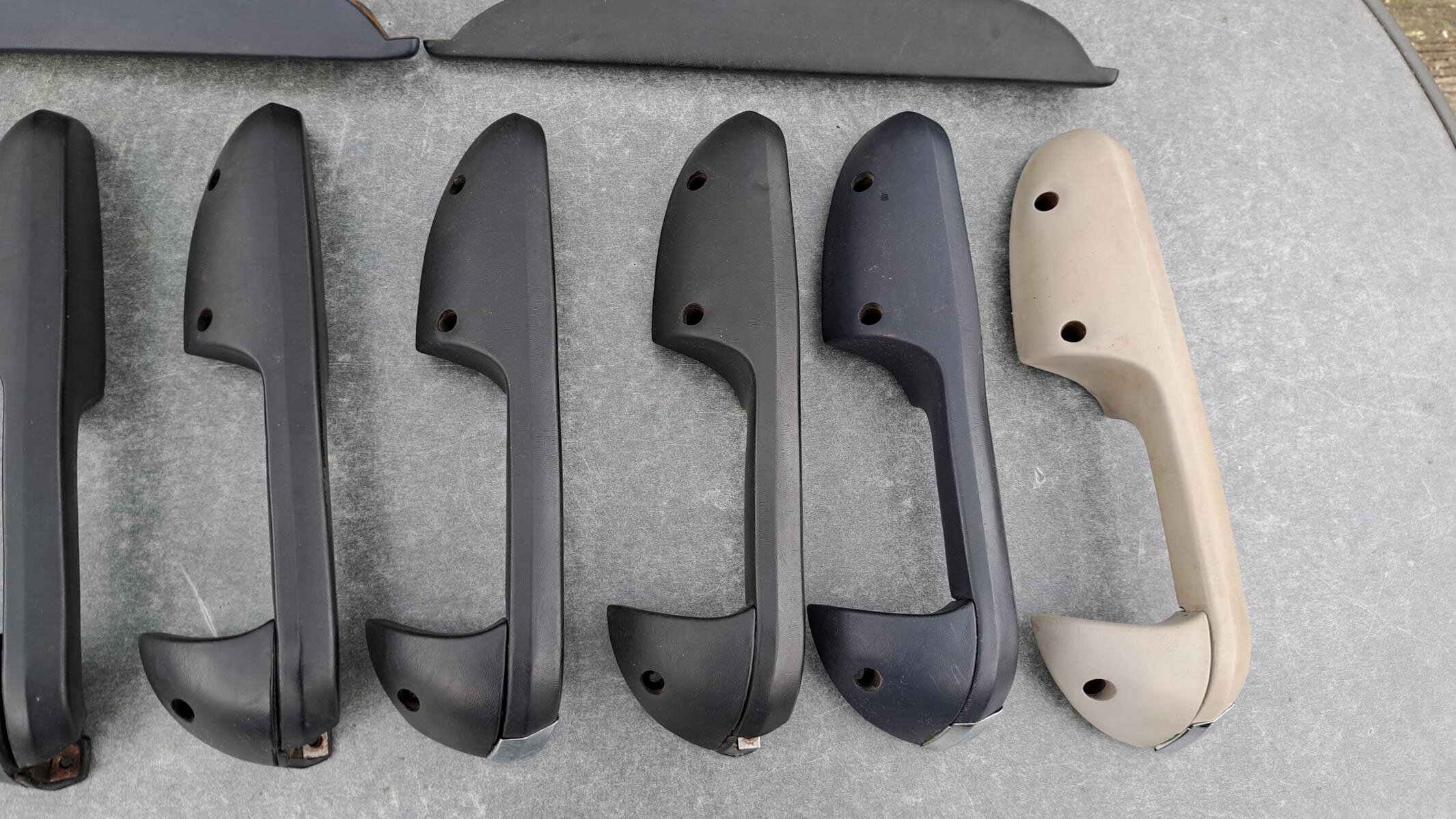 Arm rests, black blue gray - Body and Interior - 2002FAQ