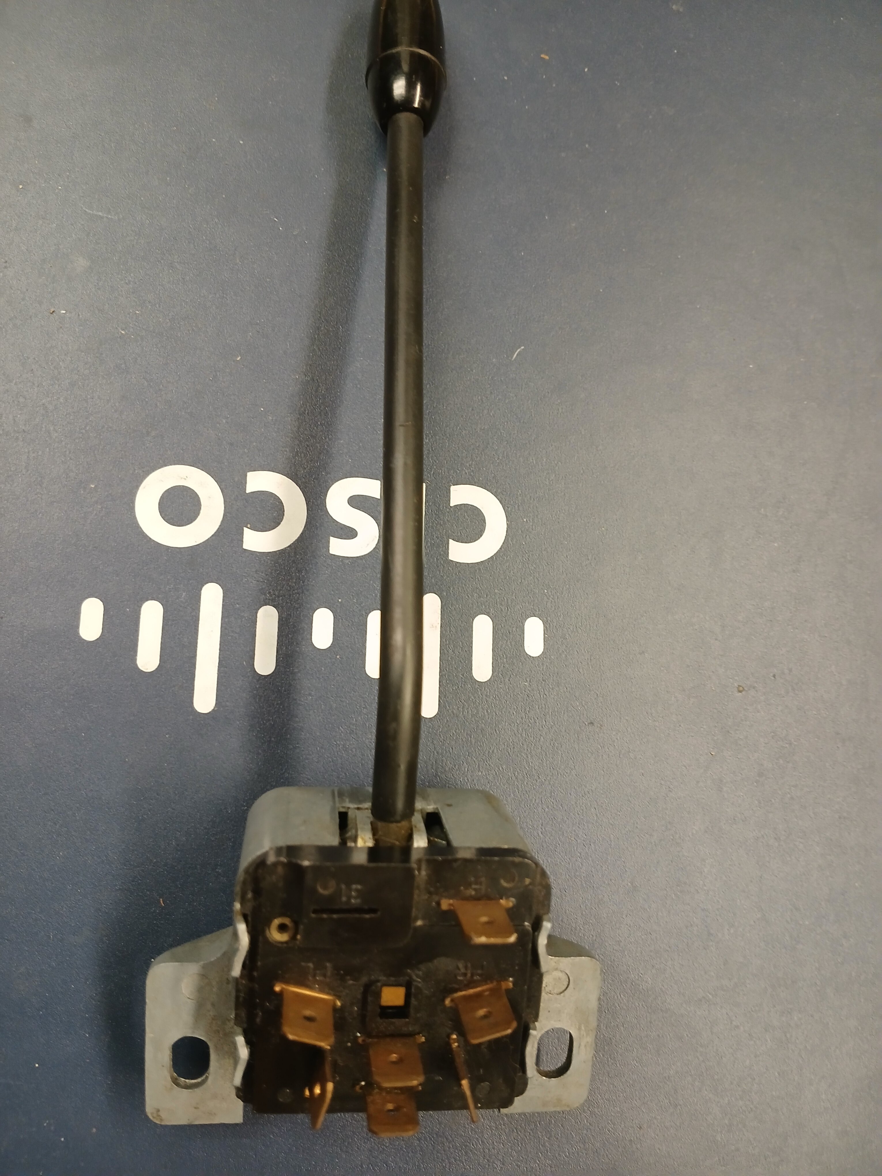 Early turn signal switch - Body and Interior - 2002FAQ