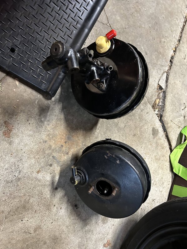 2 Brake boosters and 1 bracket (Non Tii boosters) |﻿ Brakes