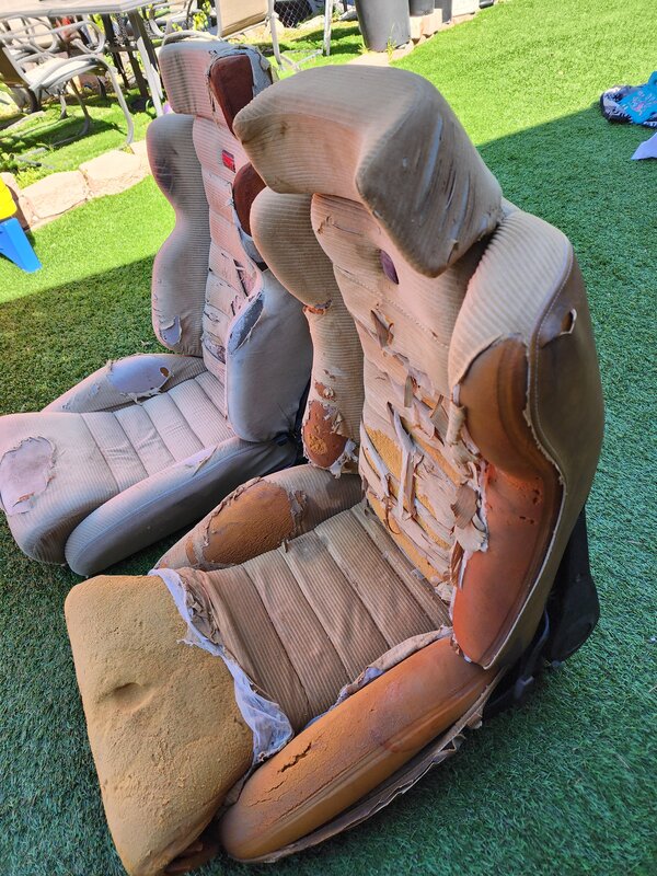 Scheel and ASS Mismatched Seats and other |﻿ Body and Interior