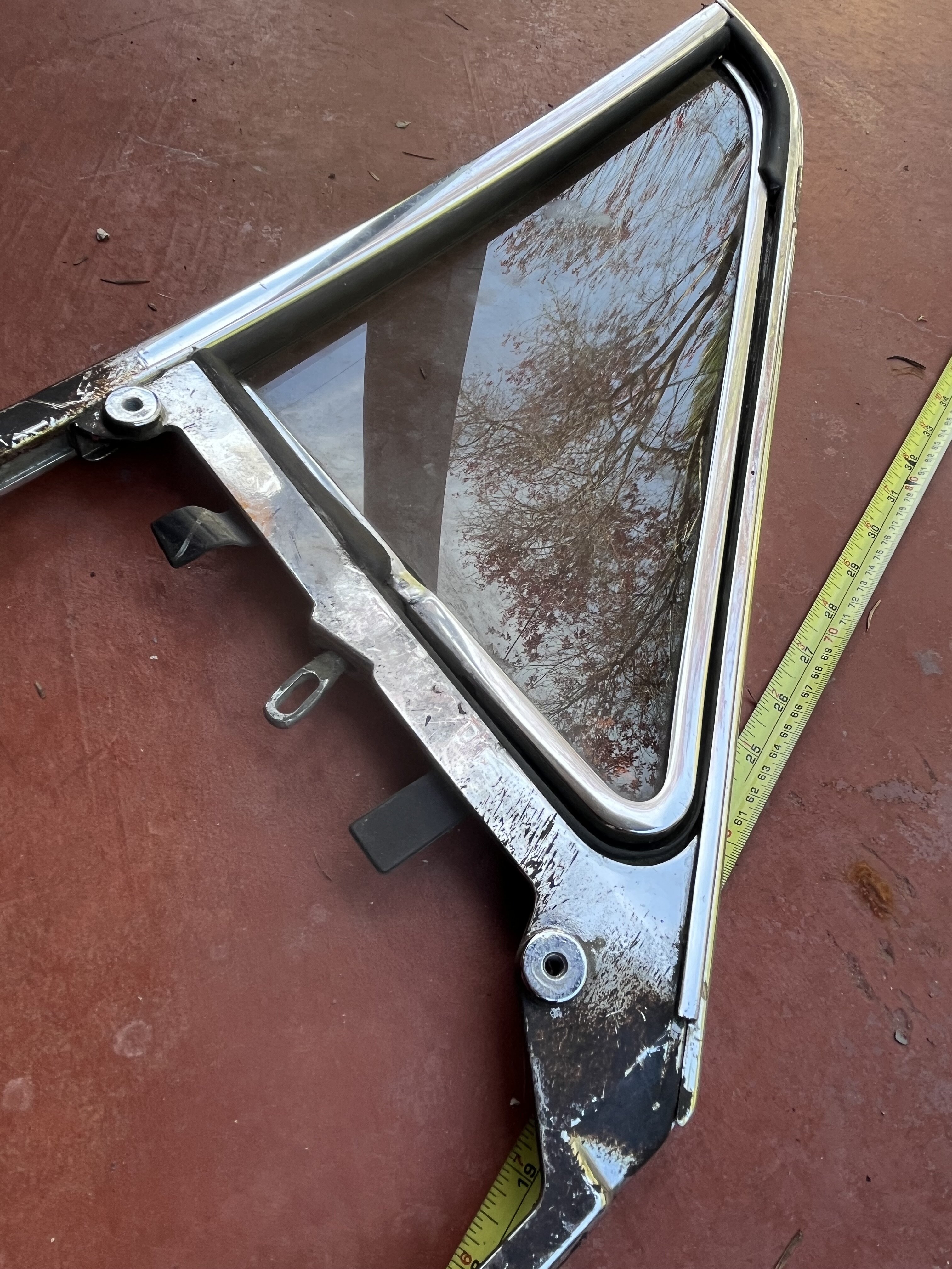 Driver left side used vent window and frame - Body and Interior - 2002FAQ