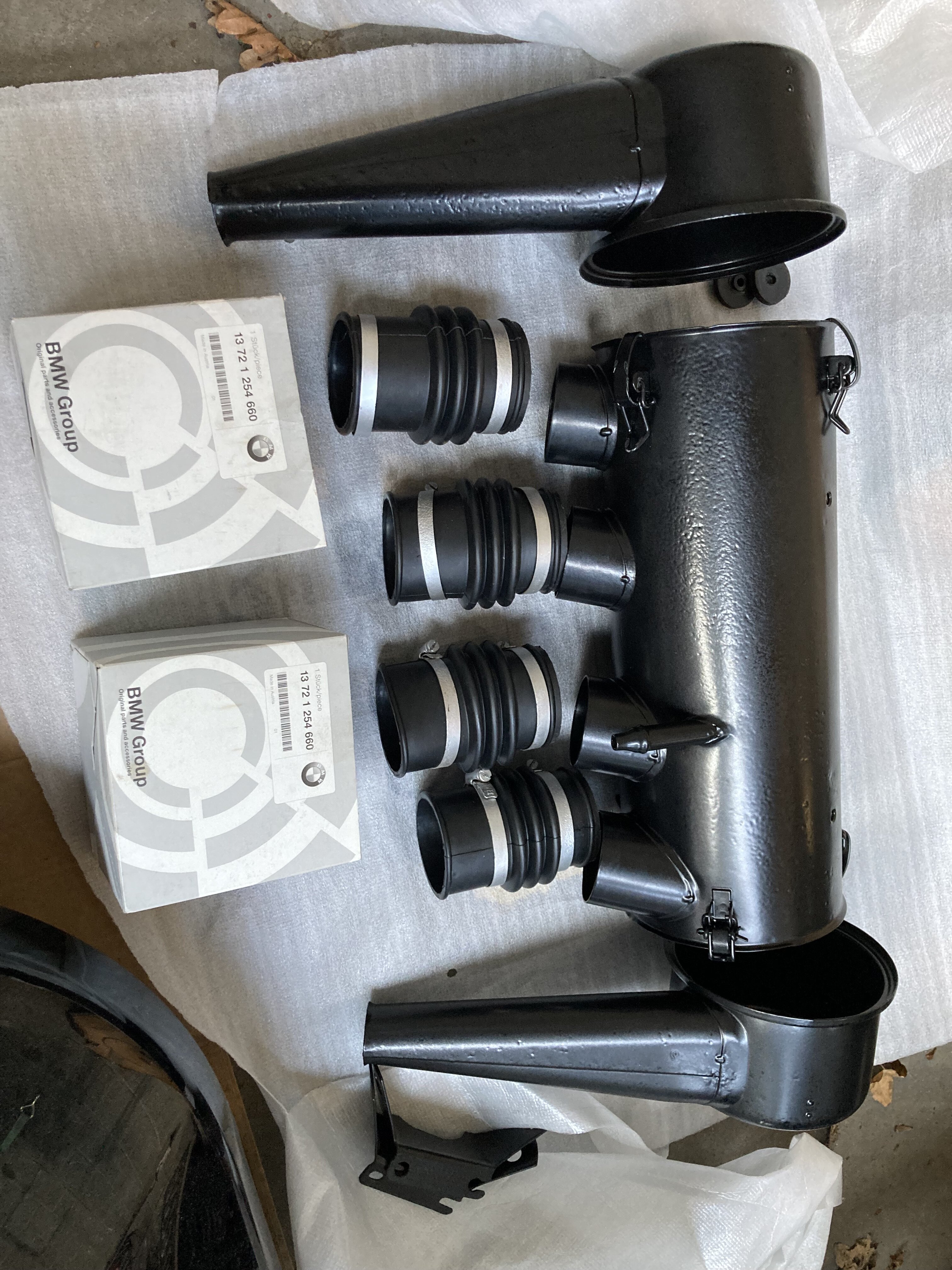 02 TI filter boxes ‘Lüftsammler’ |﻿ Engine and Drivetrain