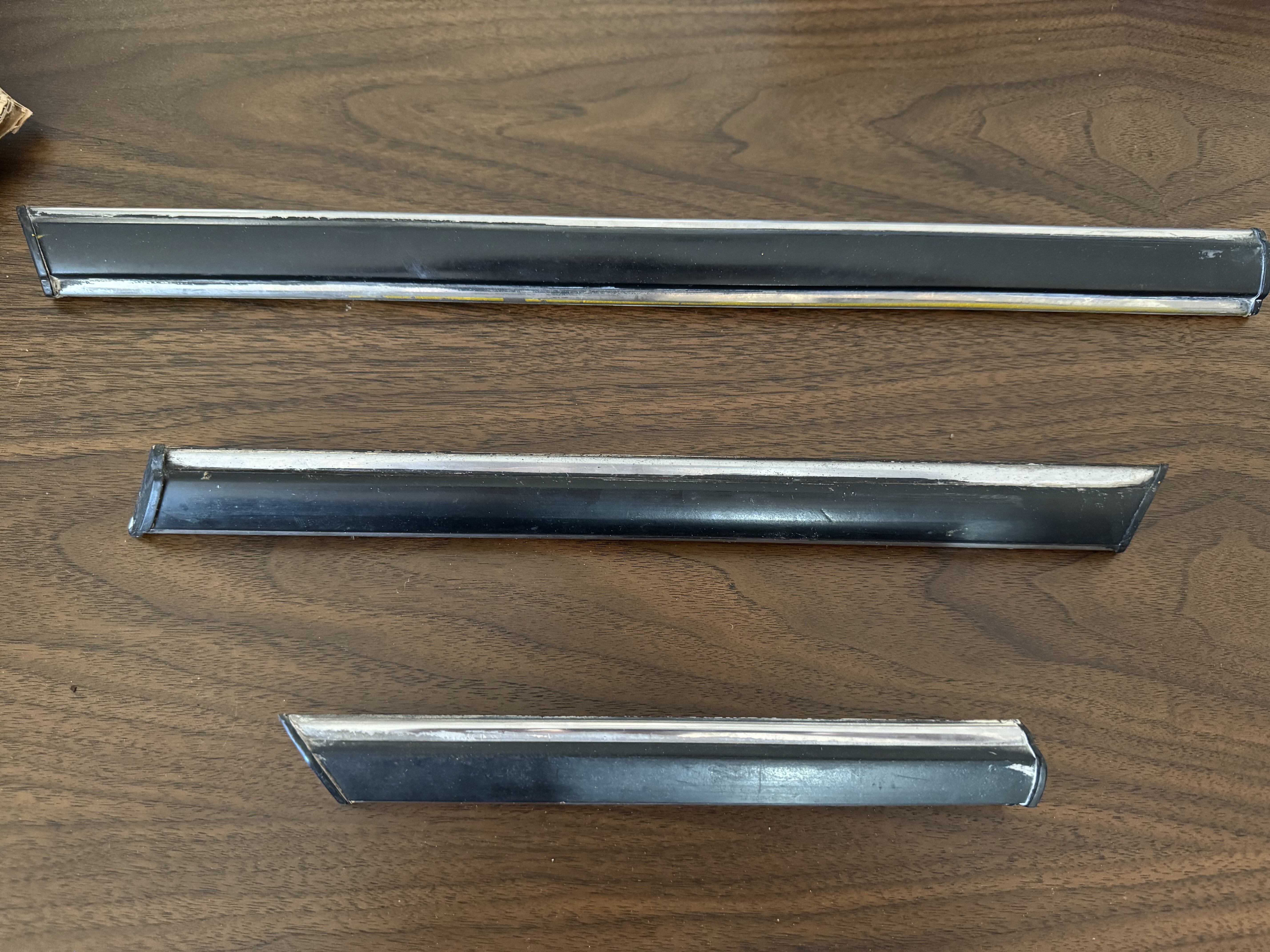 knee trim - Miscellaneous - 2002FAQ
