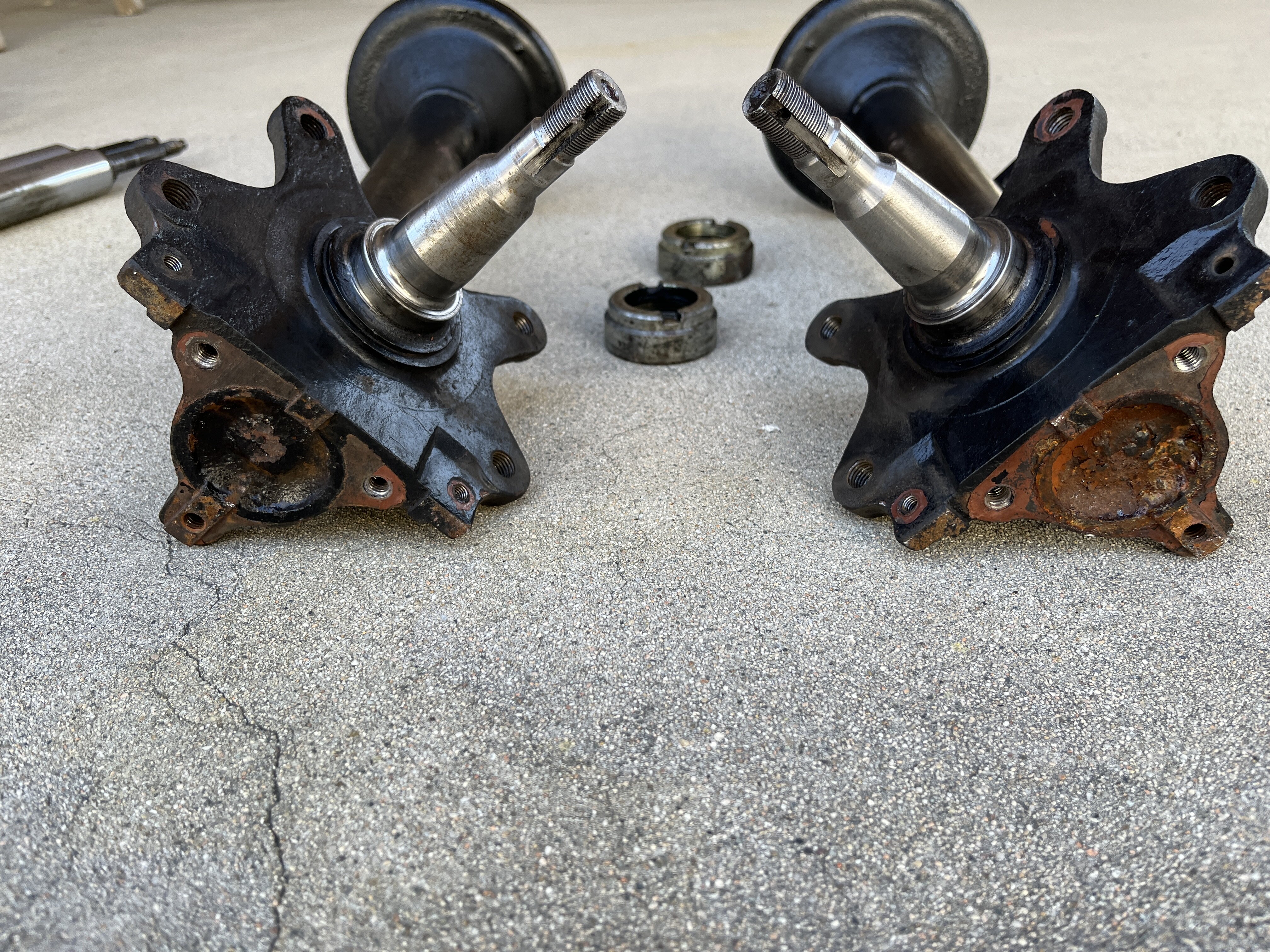 FS - Base Model Front Strut Housings Boge - Suspension and Steering ...