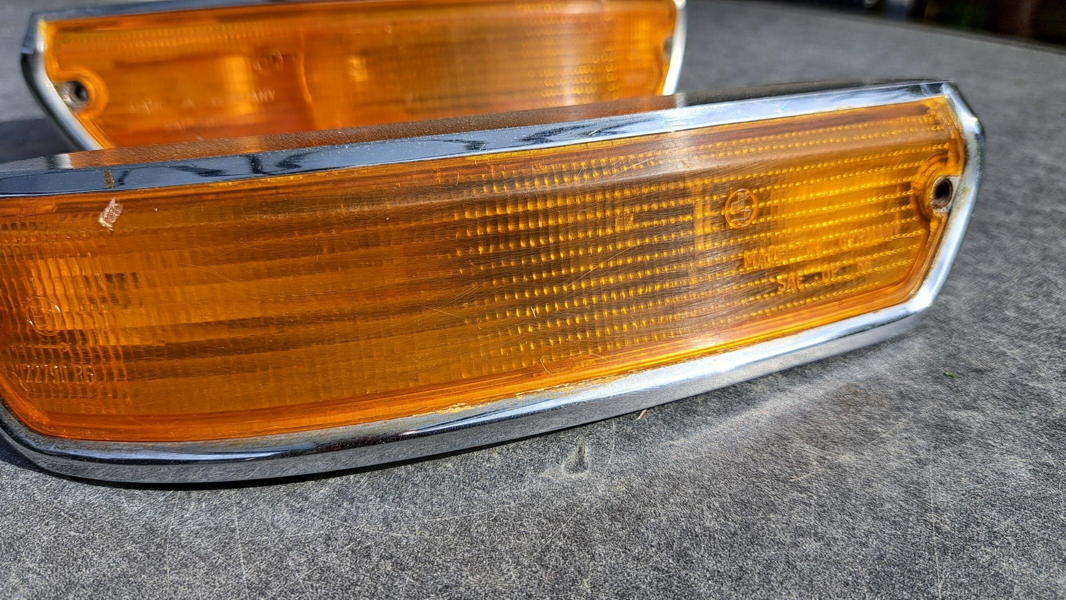 Euro turn signals, pair #2 - Body and Interior - 2002FAQ