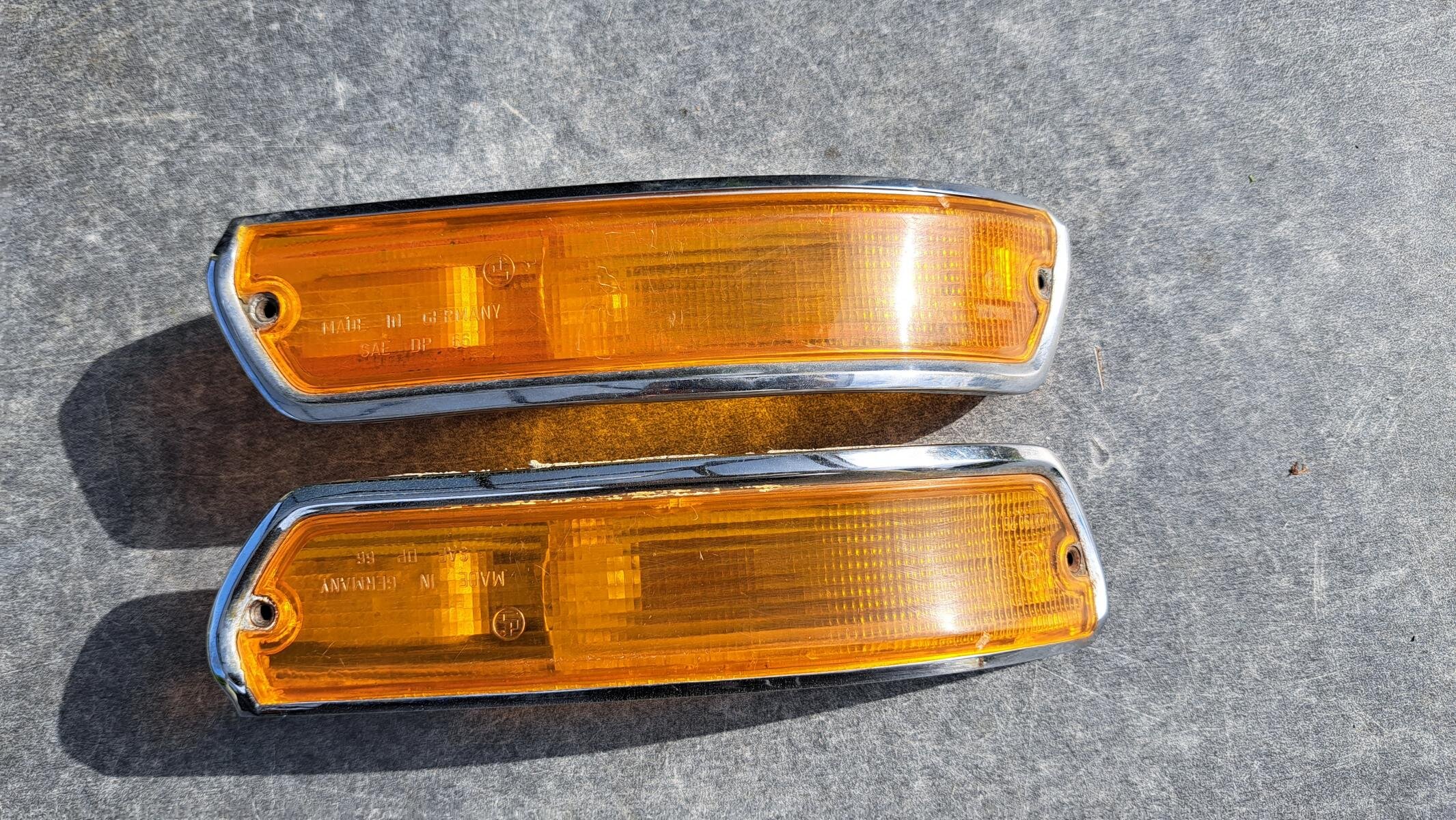 Euro turn signals, pair #2 - Body and Interior - 2002FAQ