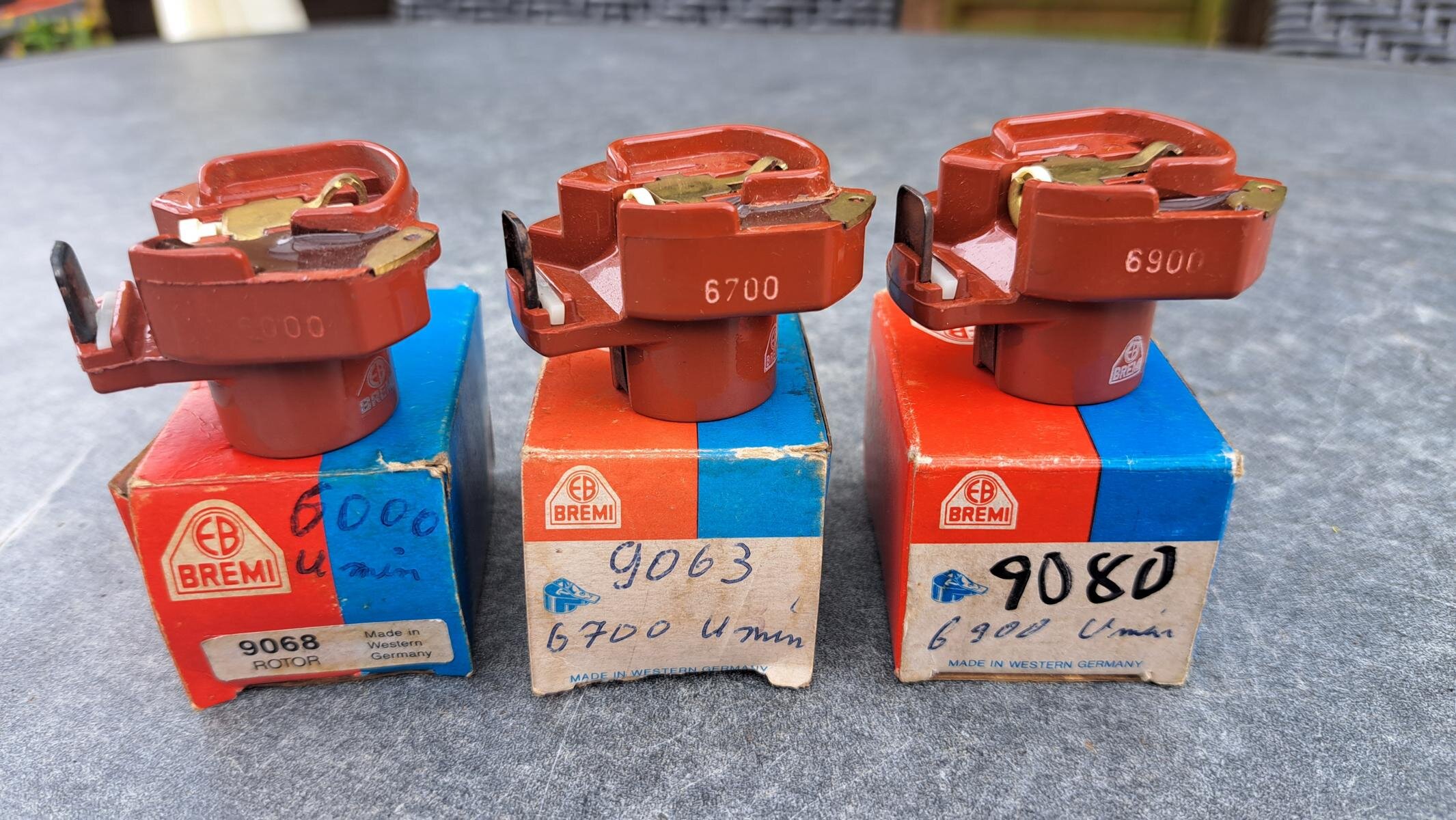 NOS Bremi distributor rotors with limiter - Electrical and Ignition ...