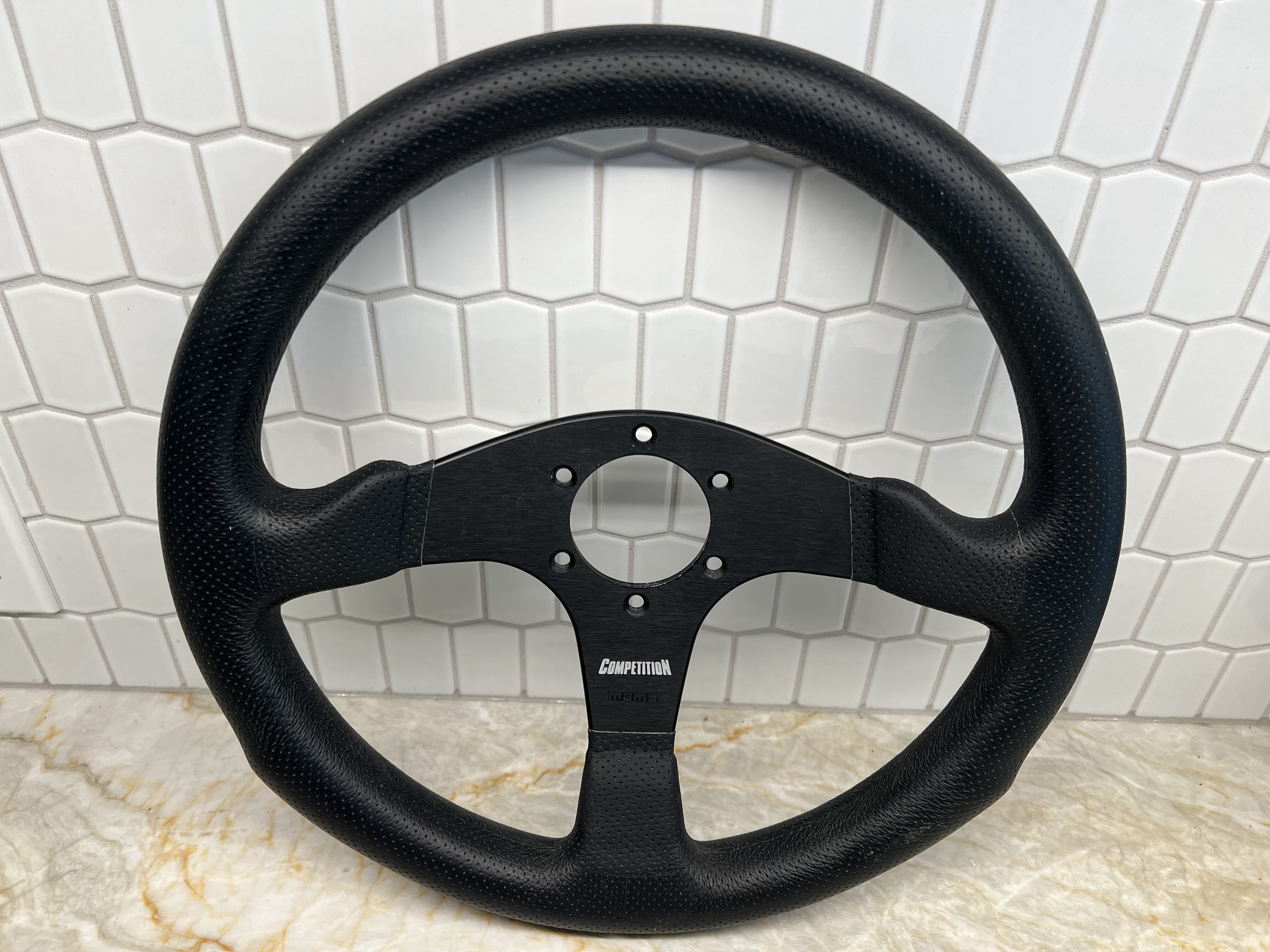 MOMO Competition 350mm - Body and Interior - 2002FAQ