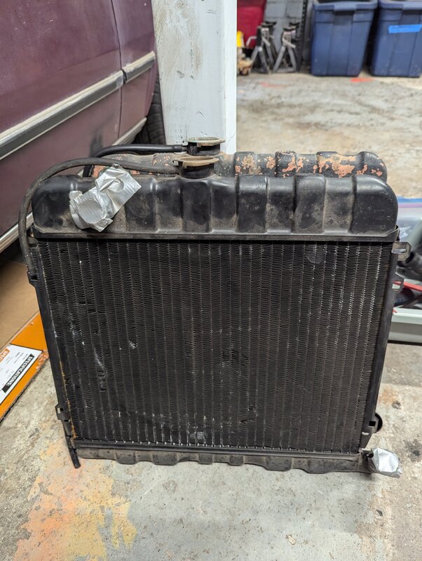Help identifying radiator |﻿ BMW 2002 and other '02