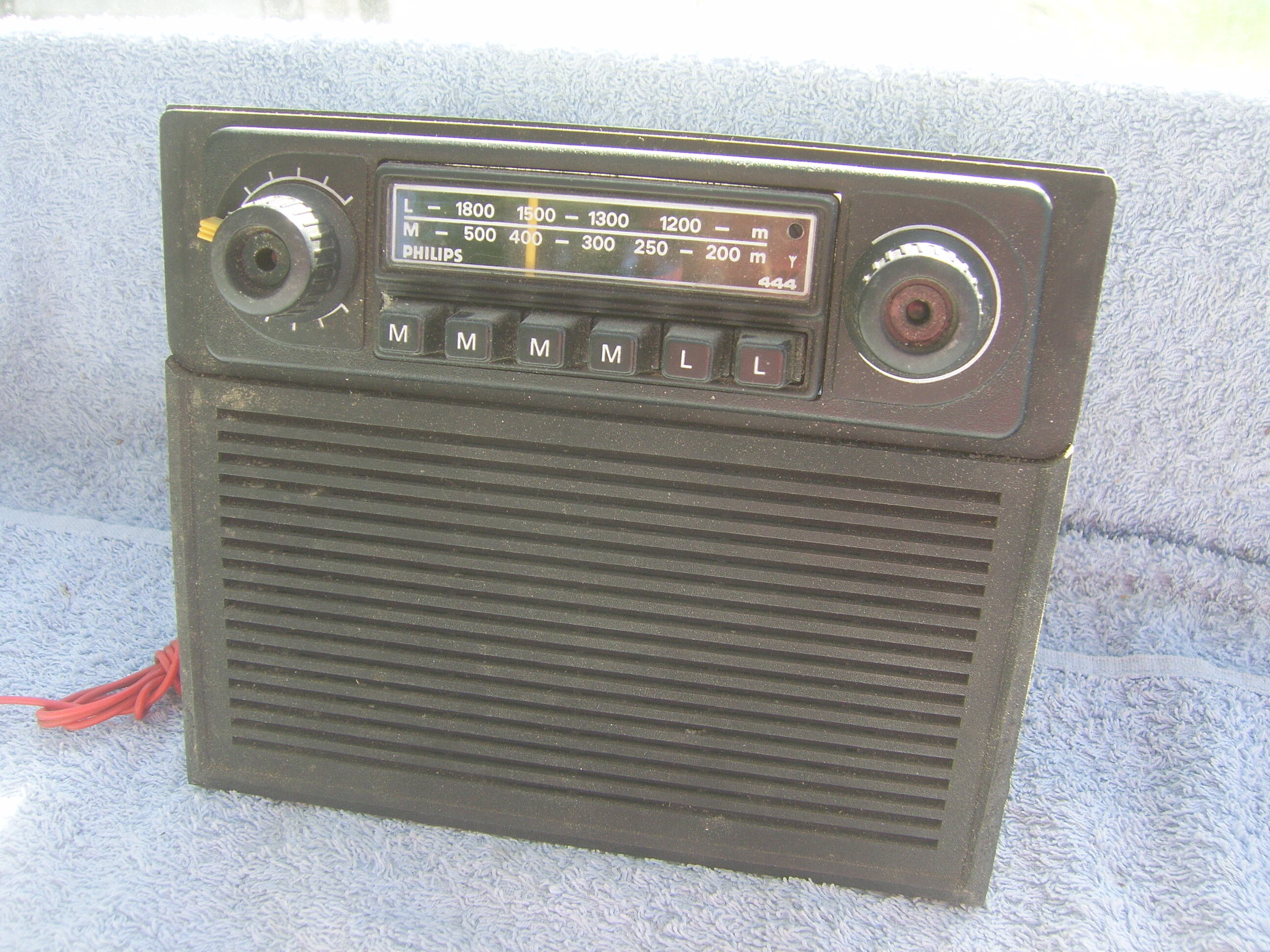 FS: Radio Center Console + Radio + Speaker |﻿ Miscellaneous
