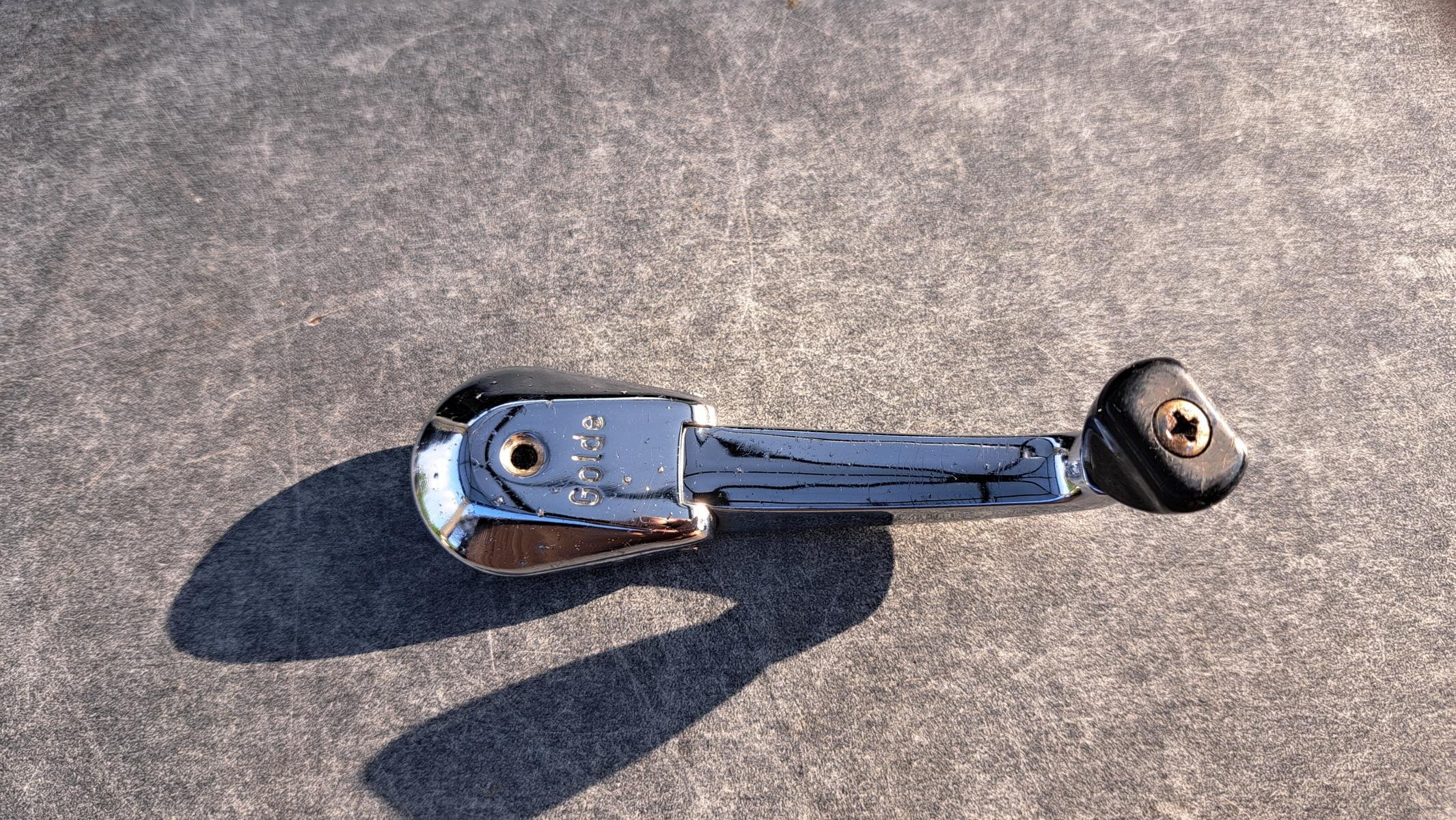 Golde sunroof parts - Body and Interior - 2002FAQ