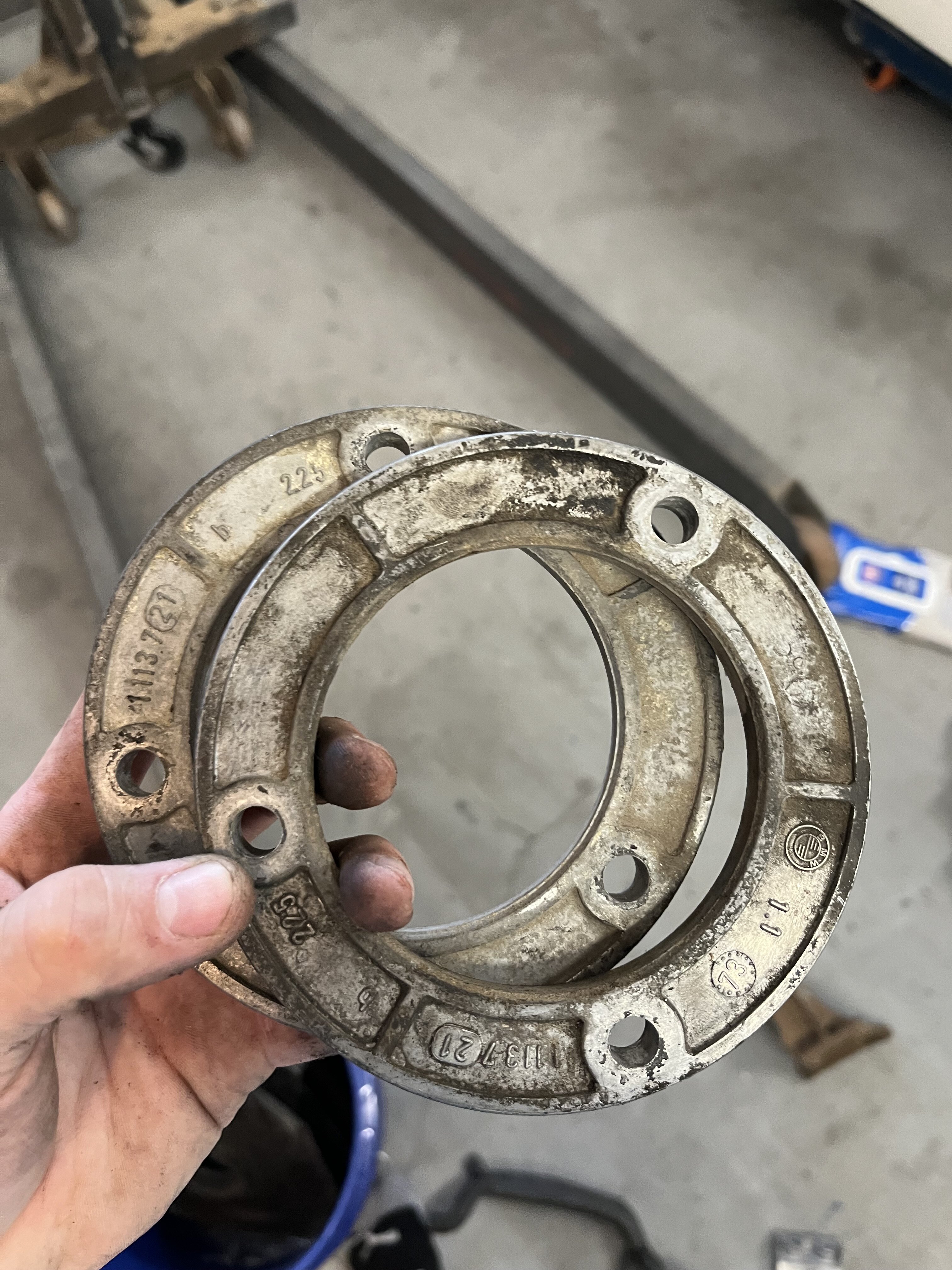 Front strut spacers - Suspension and Steering - 2002FAQ