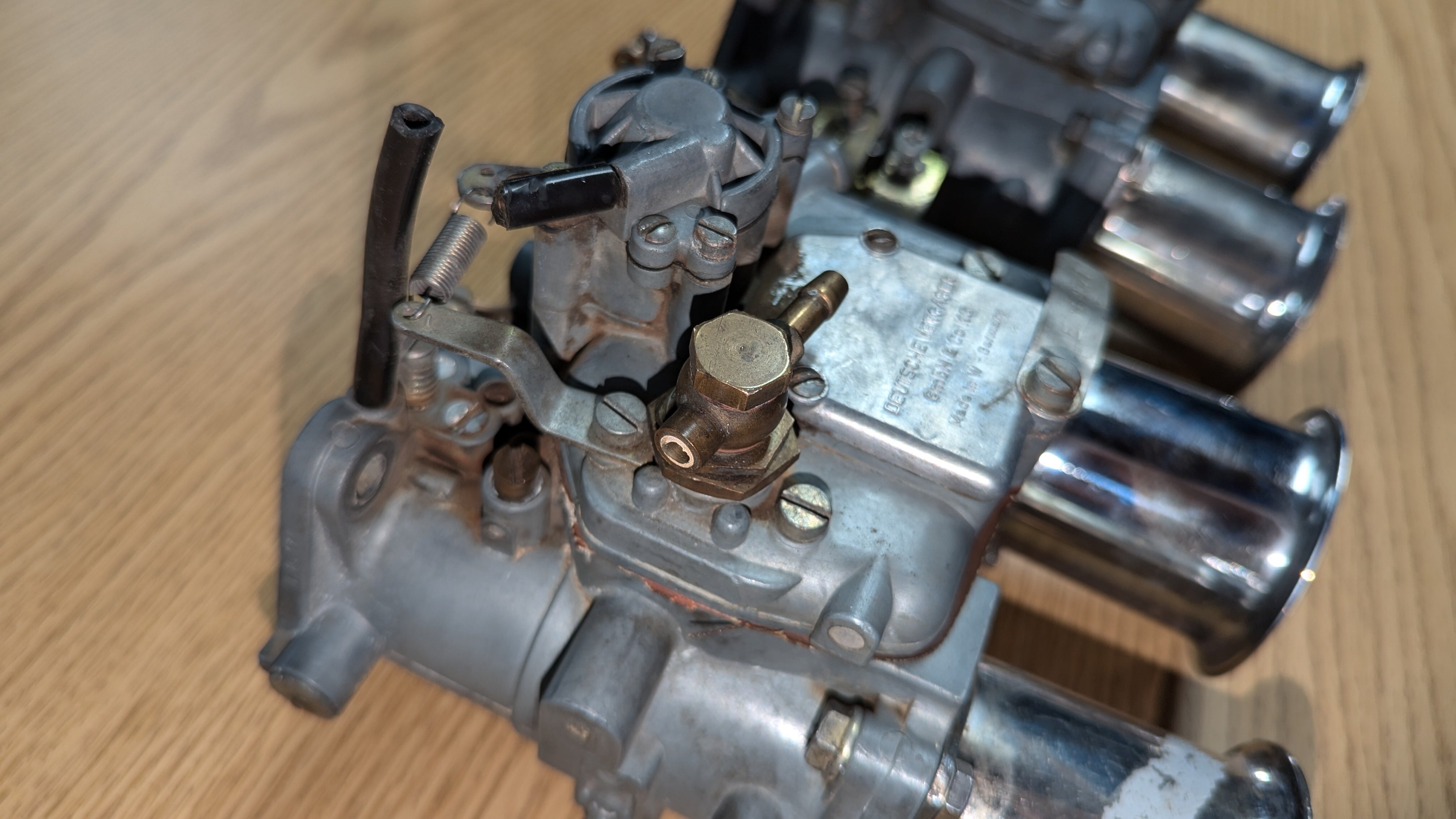 Solex Twin 40 DDH Side Draft Carburetors and Intake Manifold |﻿ Engine and Drivetrain