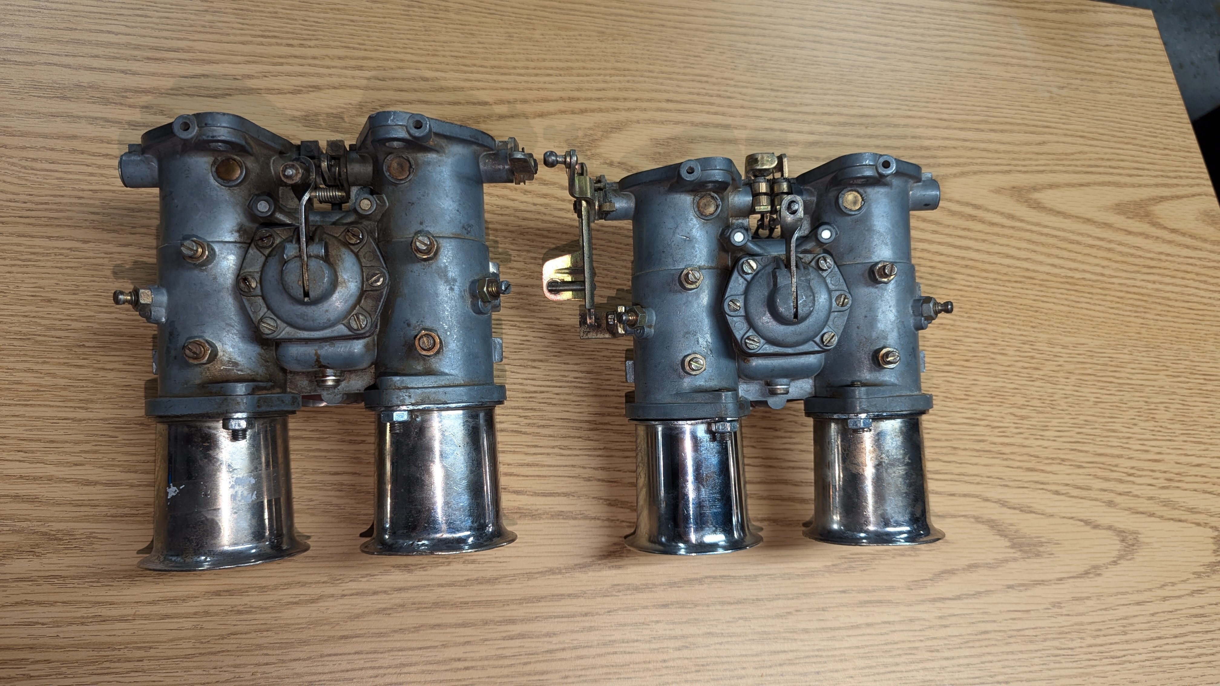 Solex Twin 40 DDH Side Draft Carburetors and Intake Manifold |﻿ Engine and Drivetrain