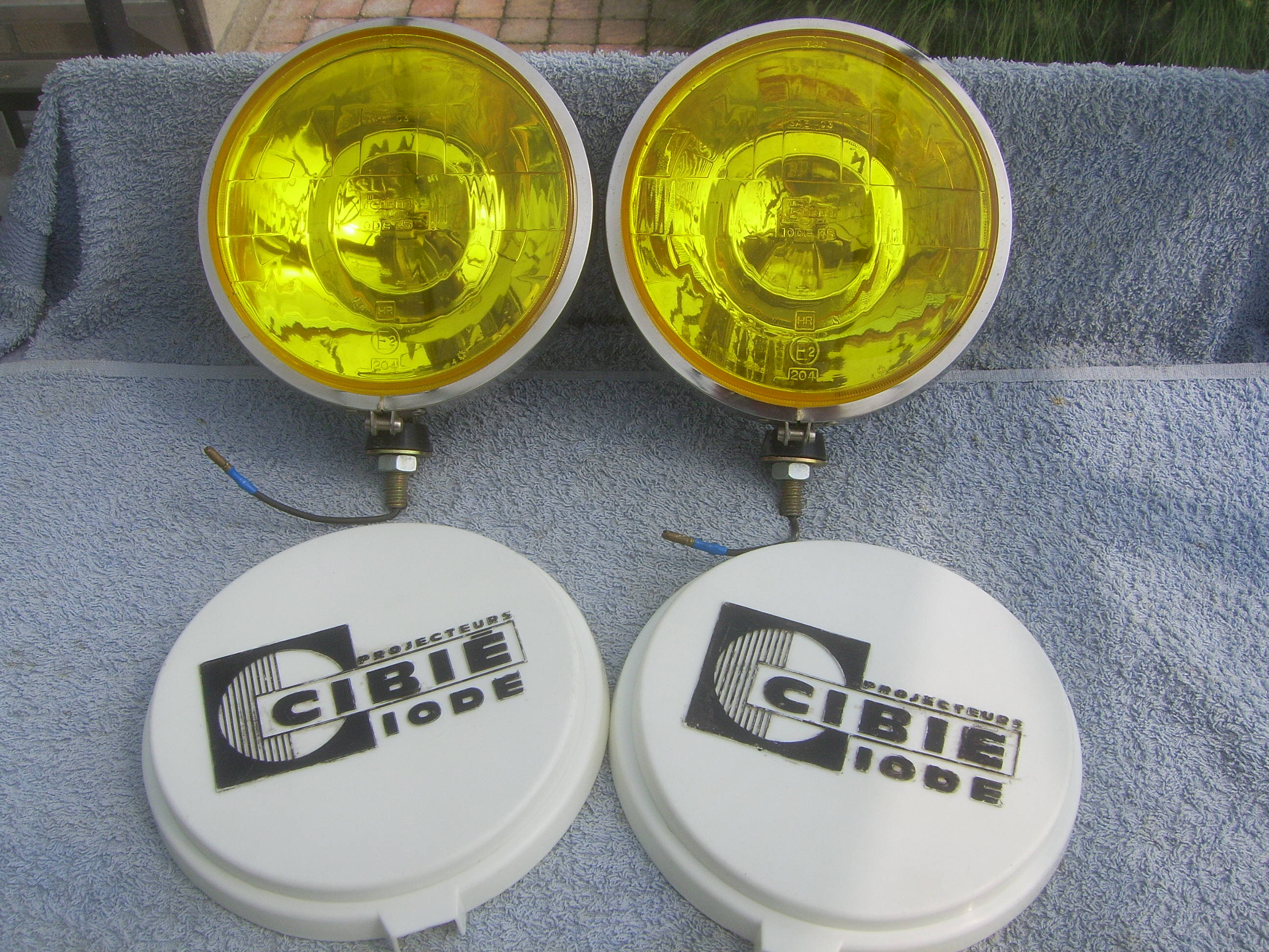 FS: Cibie 45 Yellow Driving Lights + Covers. - Miscellaneous - 2002FAQ