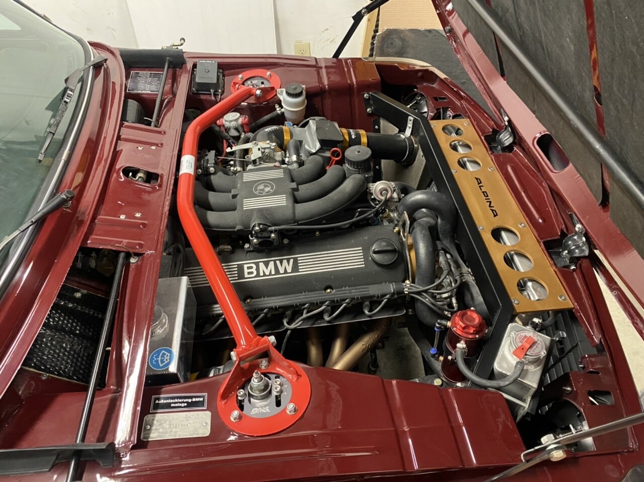 Graphic Artist for Custom Decals - BMW 2002 and other '02 - 2002FAQ