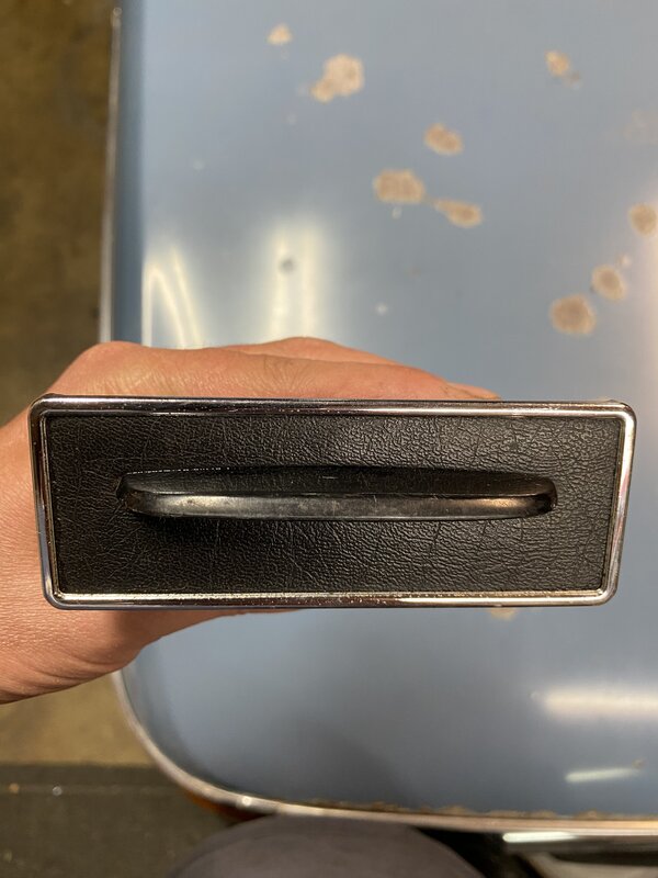 Early 2002 ashtray - Body and Interior - 2002FAQ