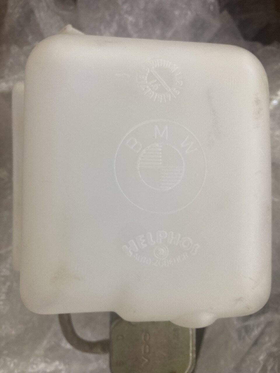 NOS washer bottle & NOS pump - Miscellaneous - 2002FAQ