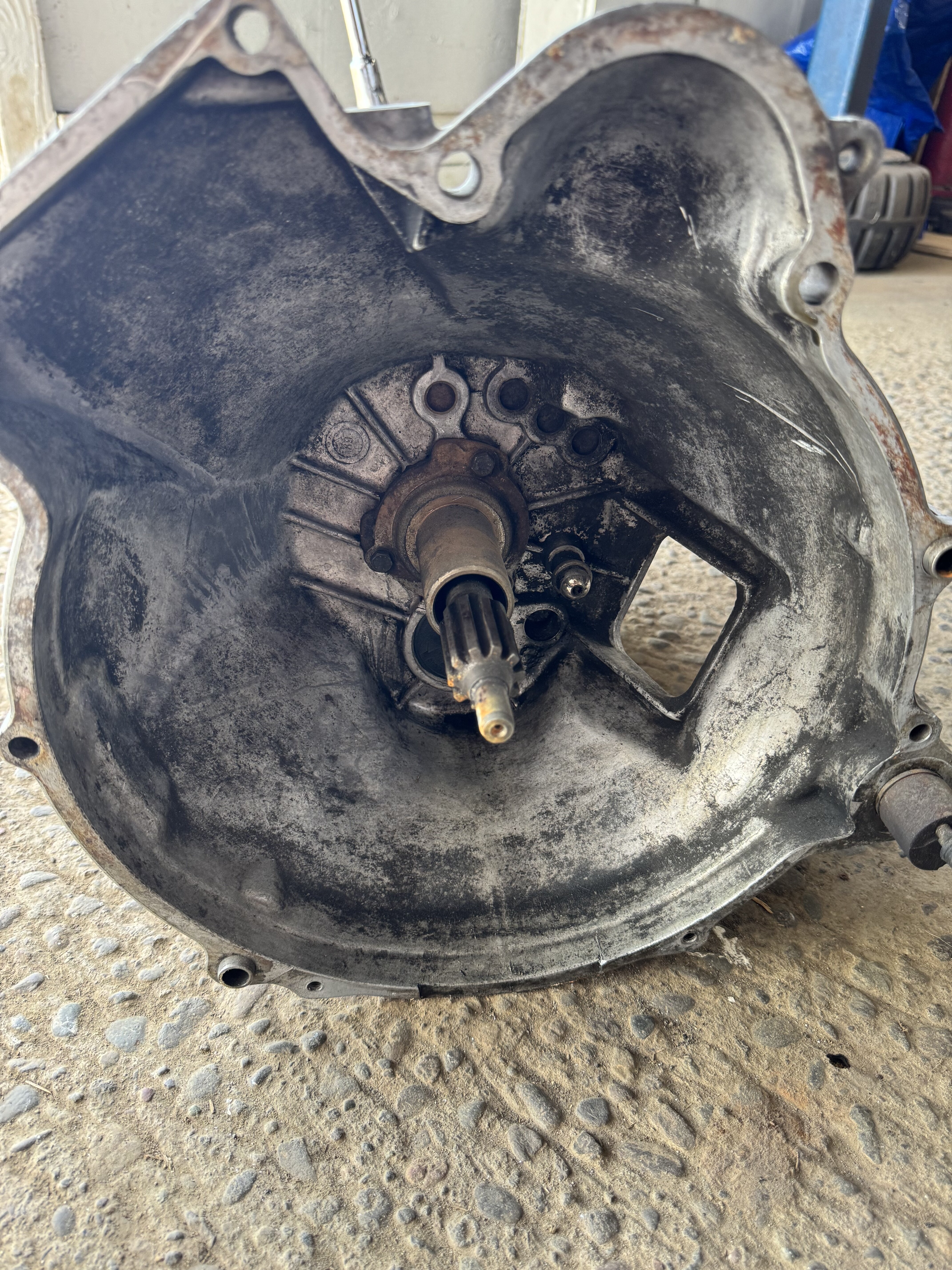 Early (1969) Getrag 232 4 speed with flywheel - Engine and Drivetrain ...