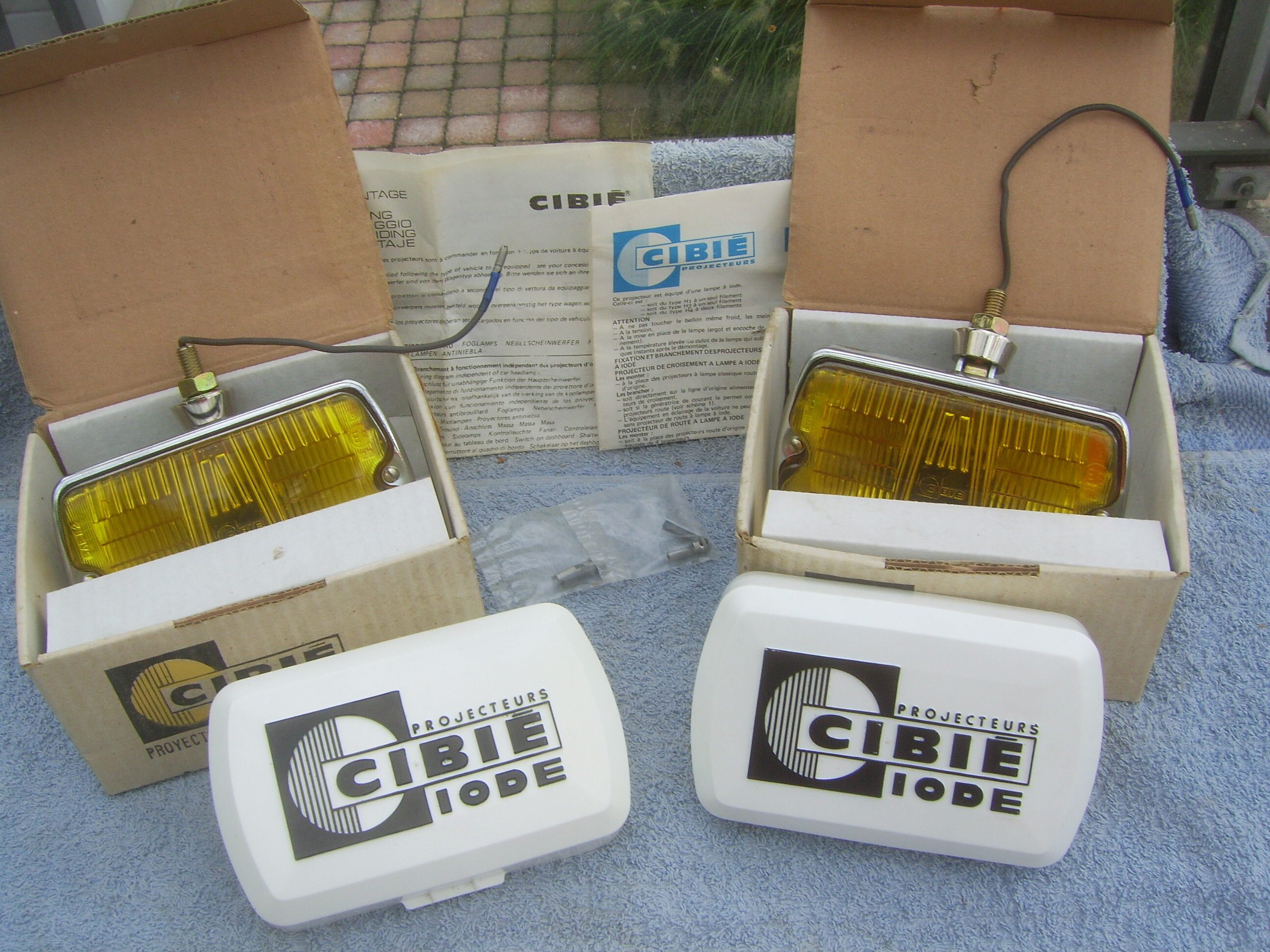 FS: NOS Cibie 35 Yellow Fog Lights + NOS Covers |﻿ Miscellaneous