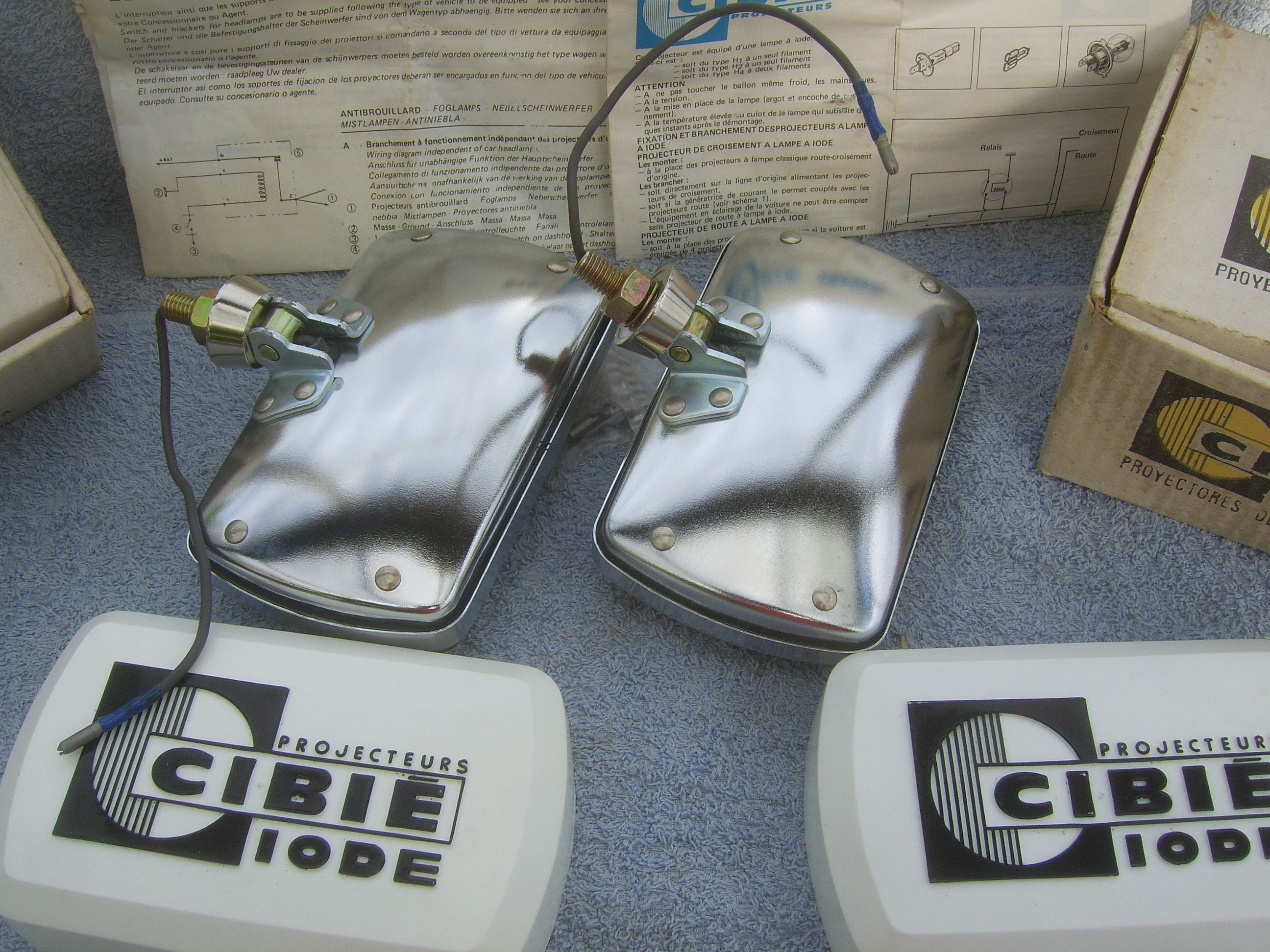 FS: NOS Cibie 35 Yellow Fog Lights + NOS Covers |﻿ Miscellaneous