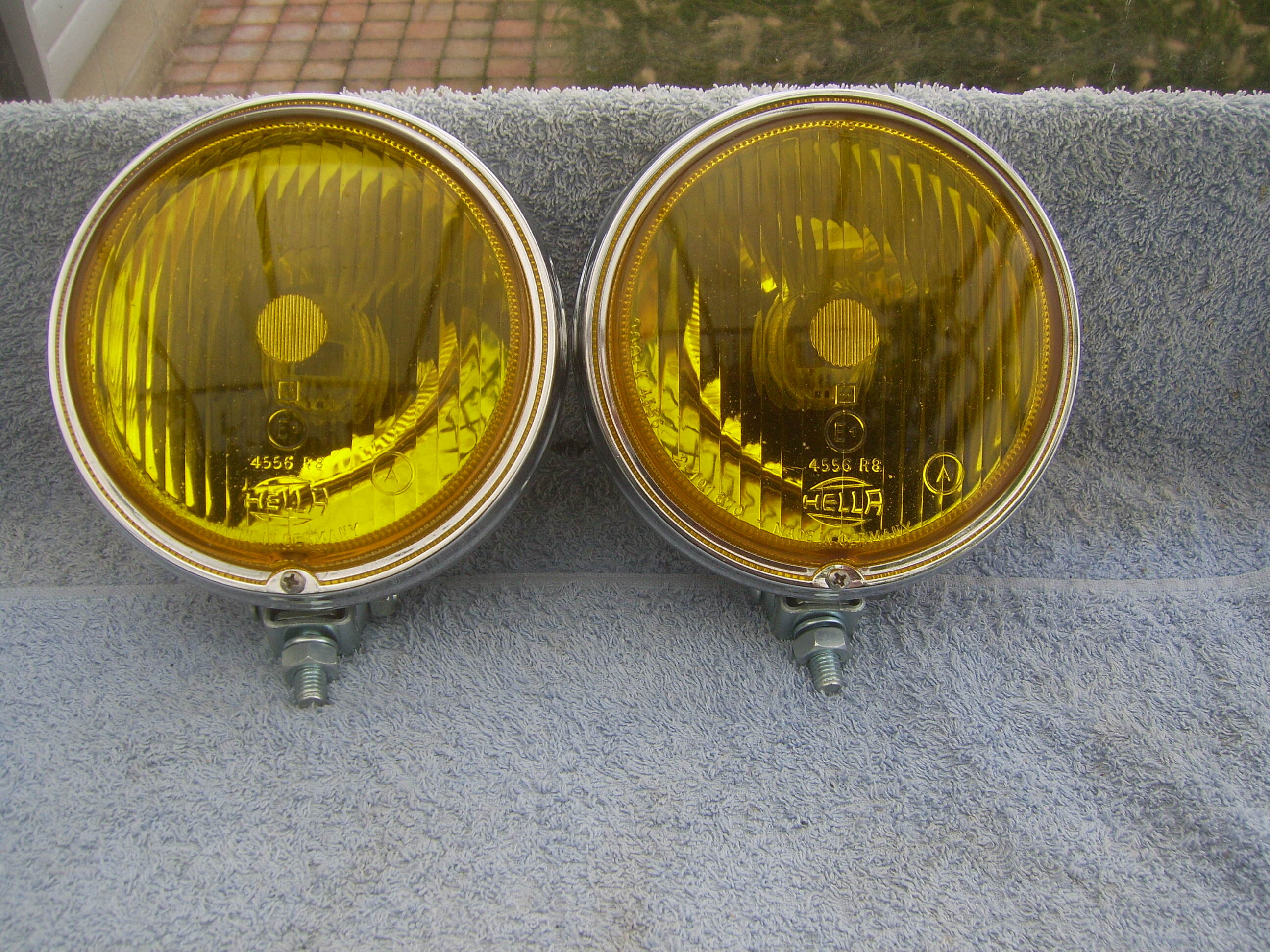 FS: Hella 142 Yellow Driving Lights - Miscellaneous - 2002FAQ