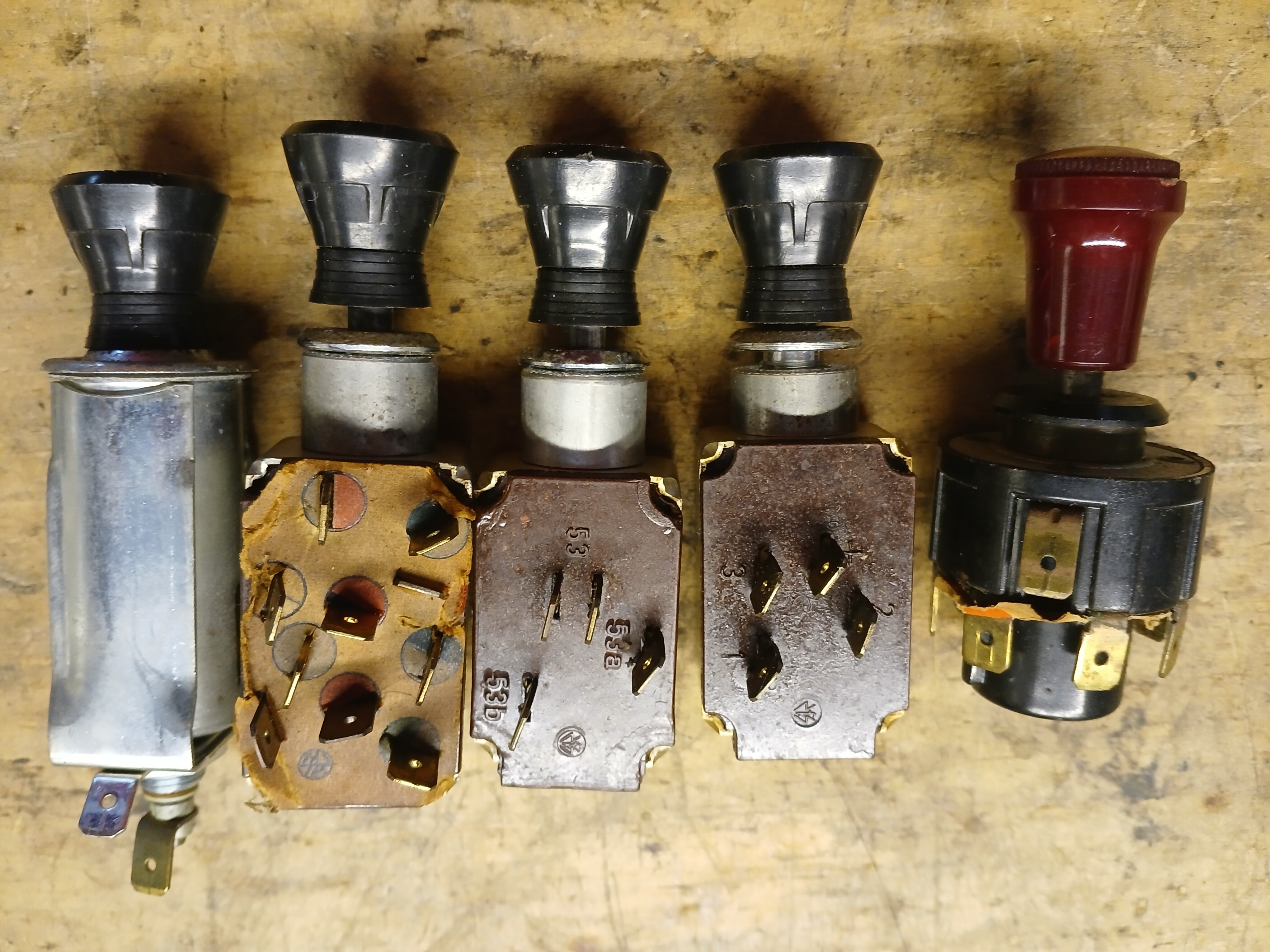 Early 12 volt switch collection - Body and Interior - 2002FAQ