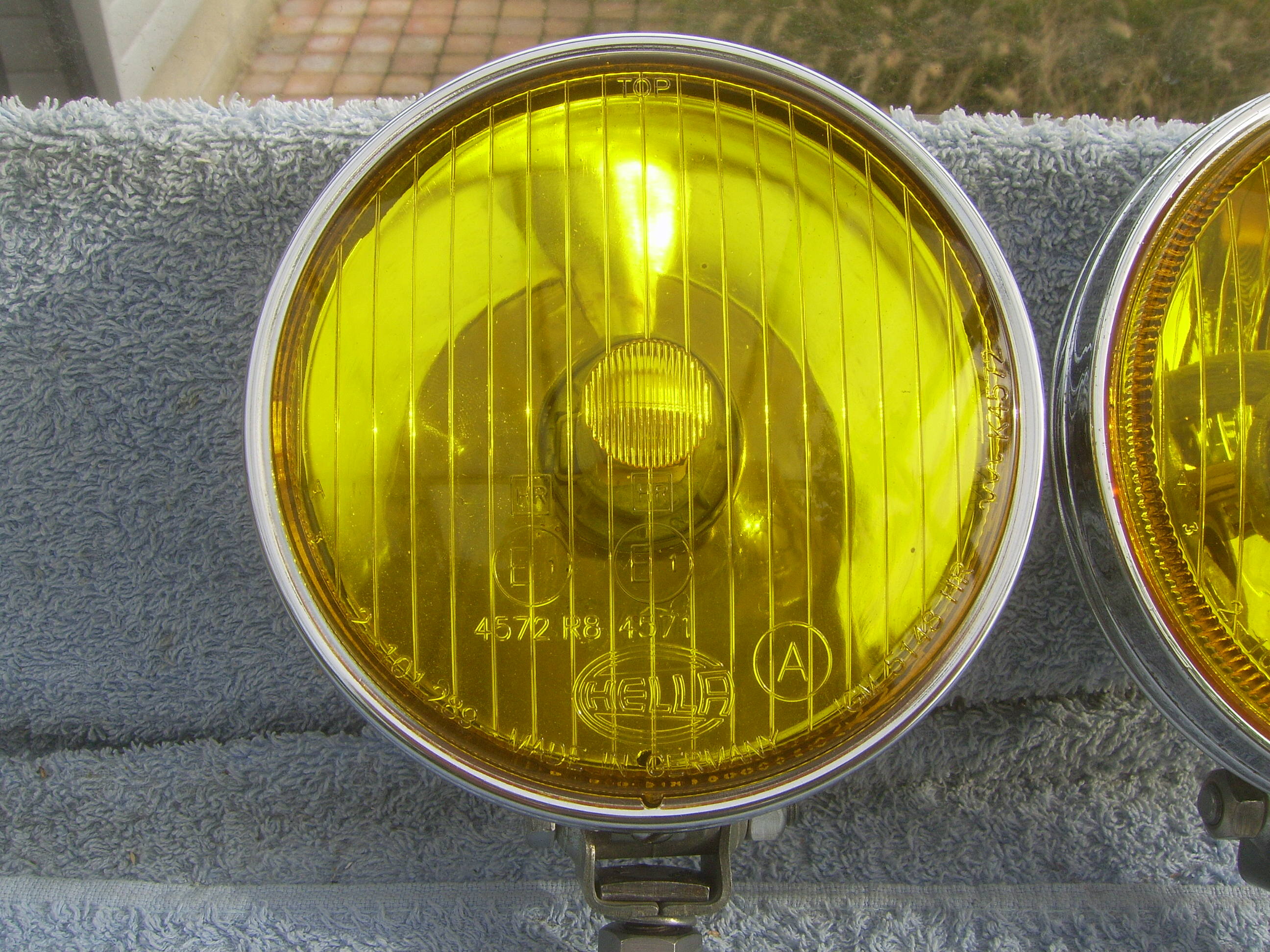 FS: Hella 118 Yellow Driving Lights - Miscellaneous - 2002FAQ