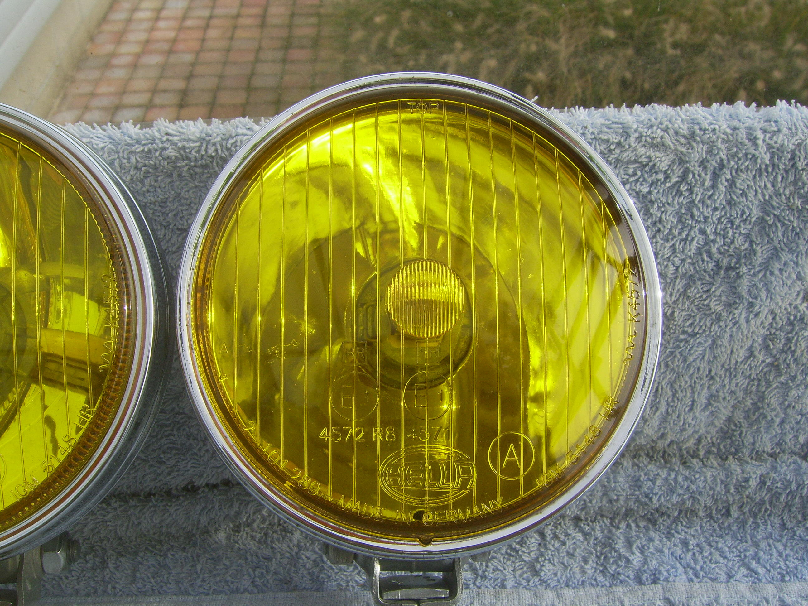 FS: Hella 118 Yellow Driving Lights - Miscellaneous - 2002FAQ