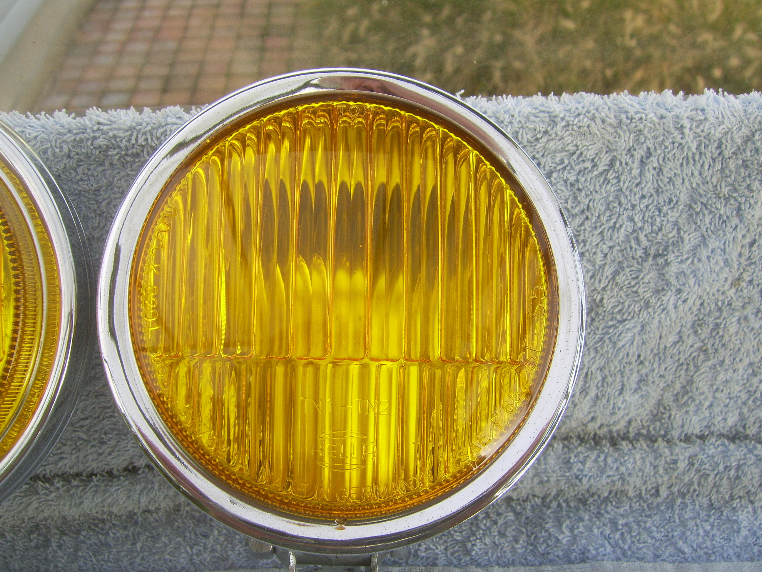 FS: Hella 115 Yellow Fog Lights |﻿ Miscellaneous