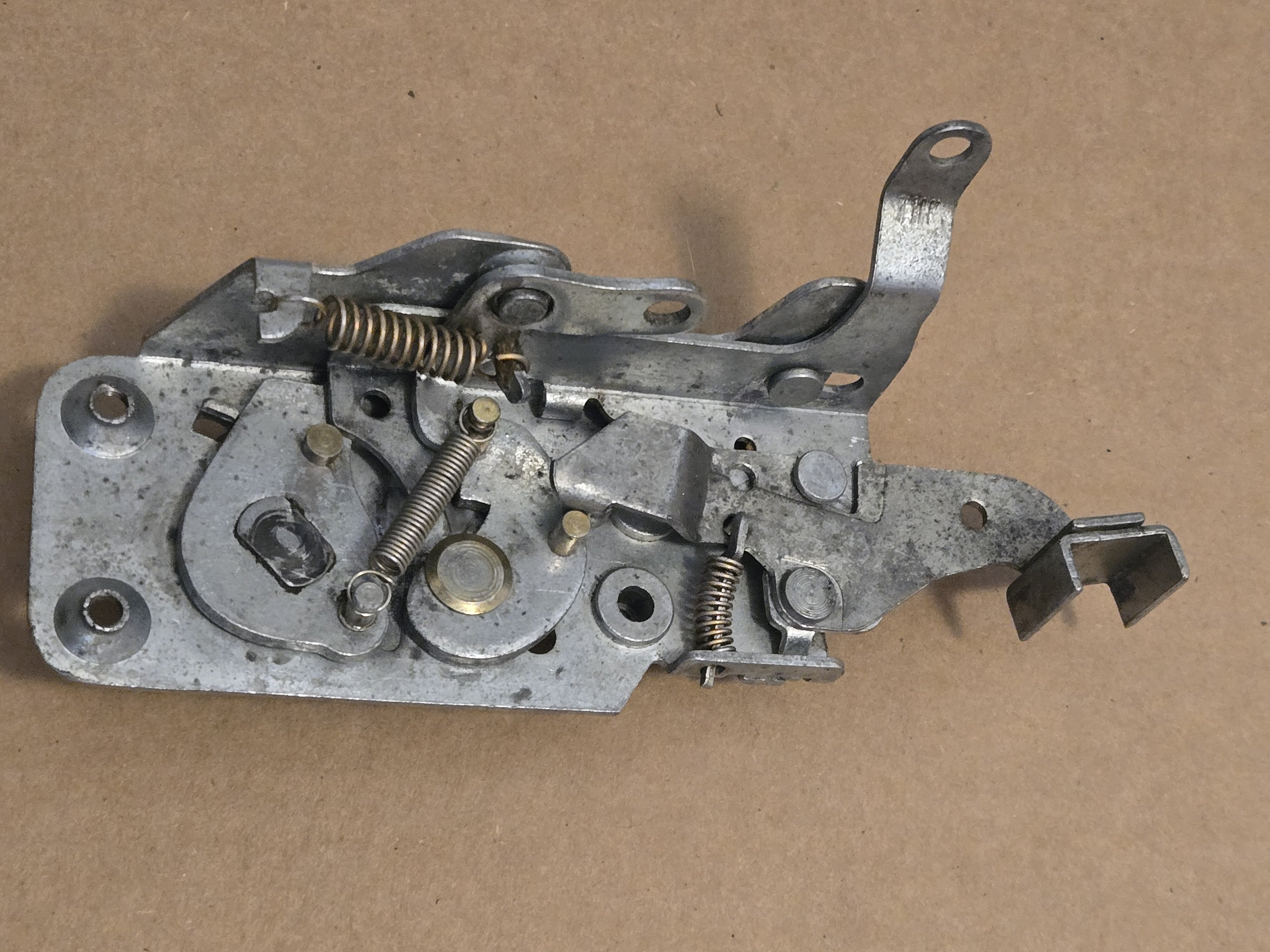 Door Latch Mechanisms |﻿ Body and Interior