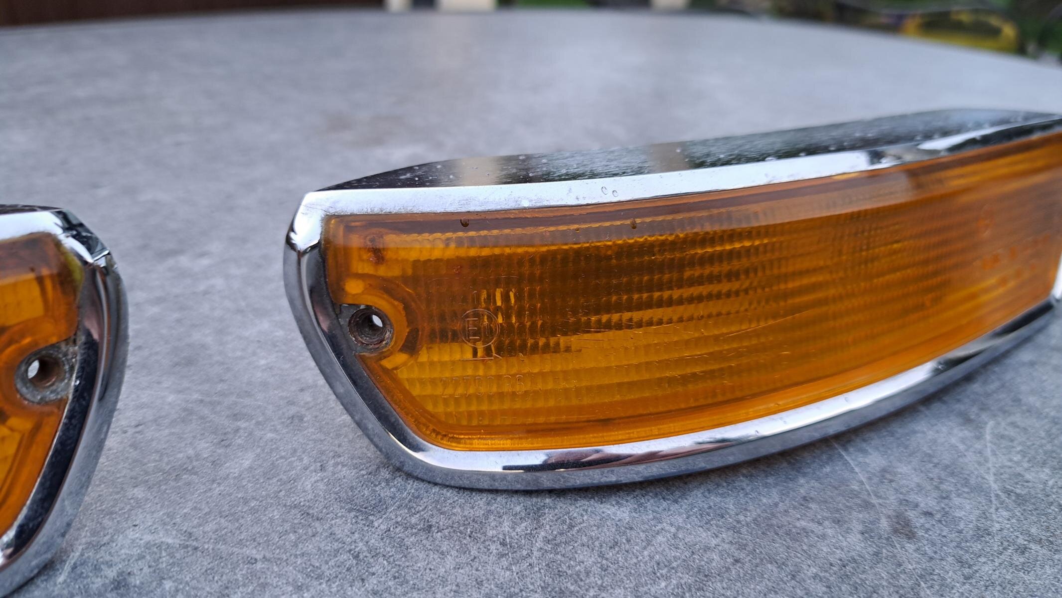 Pair of euro turn signals - Body and Interior - 2002FAQ