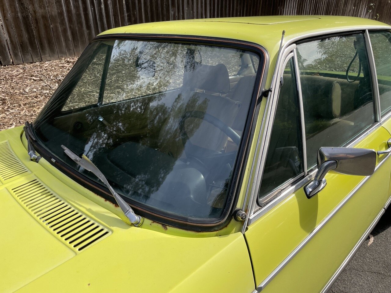 1976 2002 / Golf Yellow / Los Angeles - Cars for Sale/Wanted - 2002FAQ