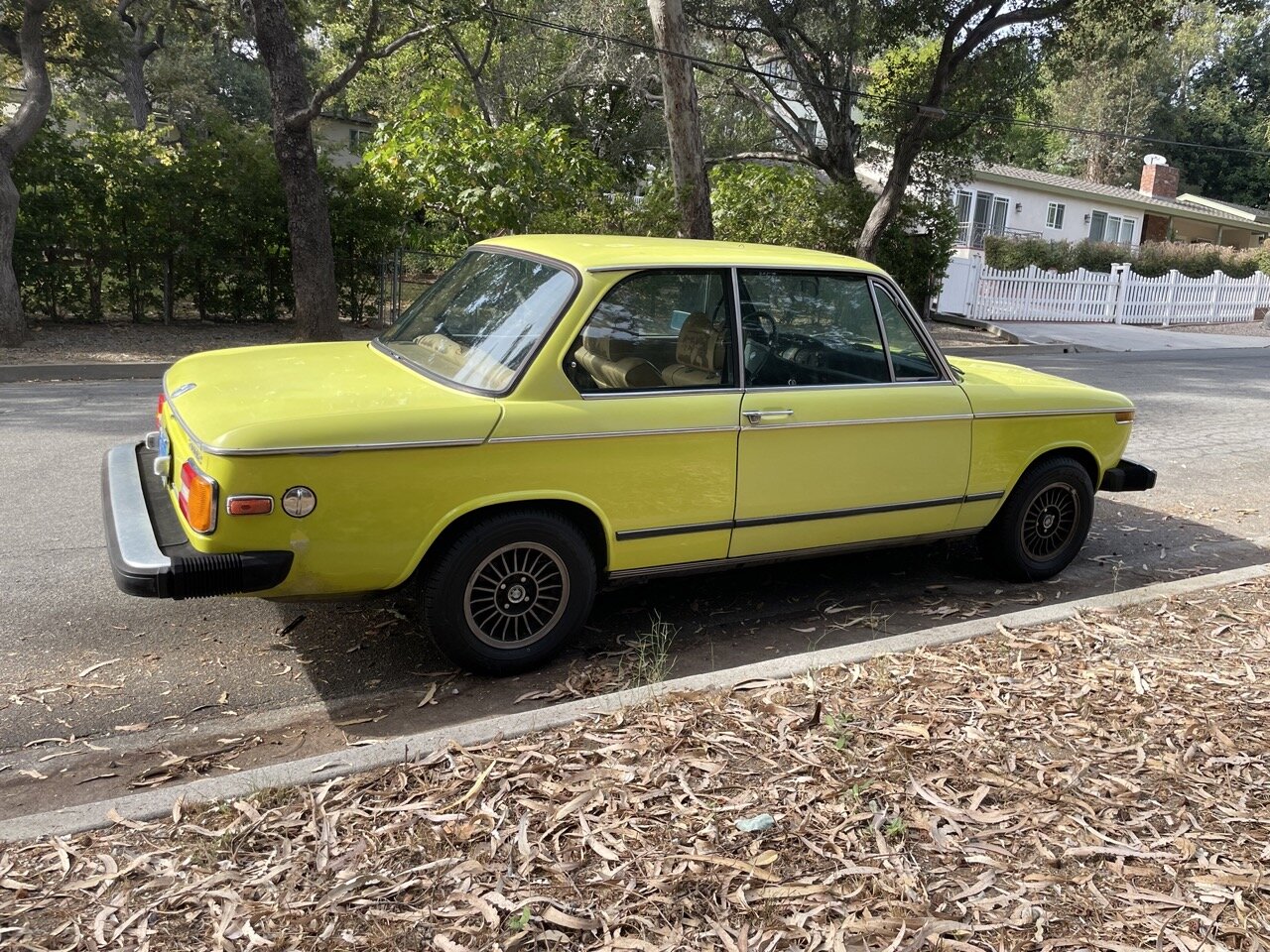 1976 2002 / Golf Yellow / Los Angeles - Cars for Sale/Wanted - 2002FAQ