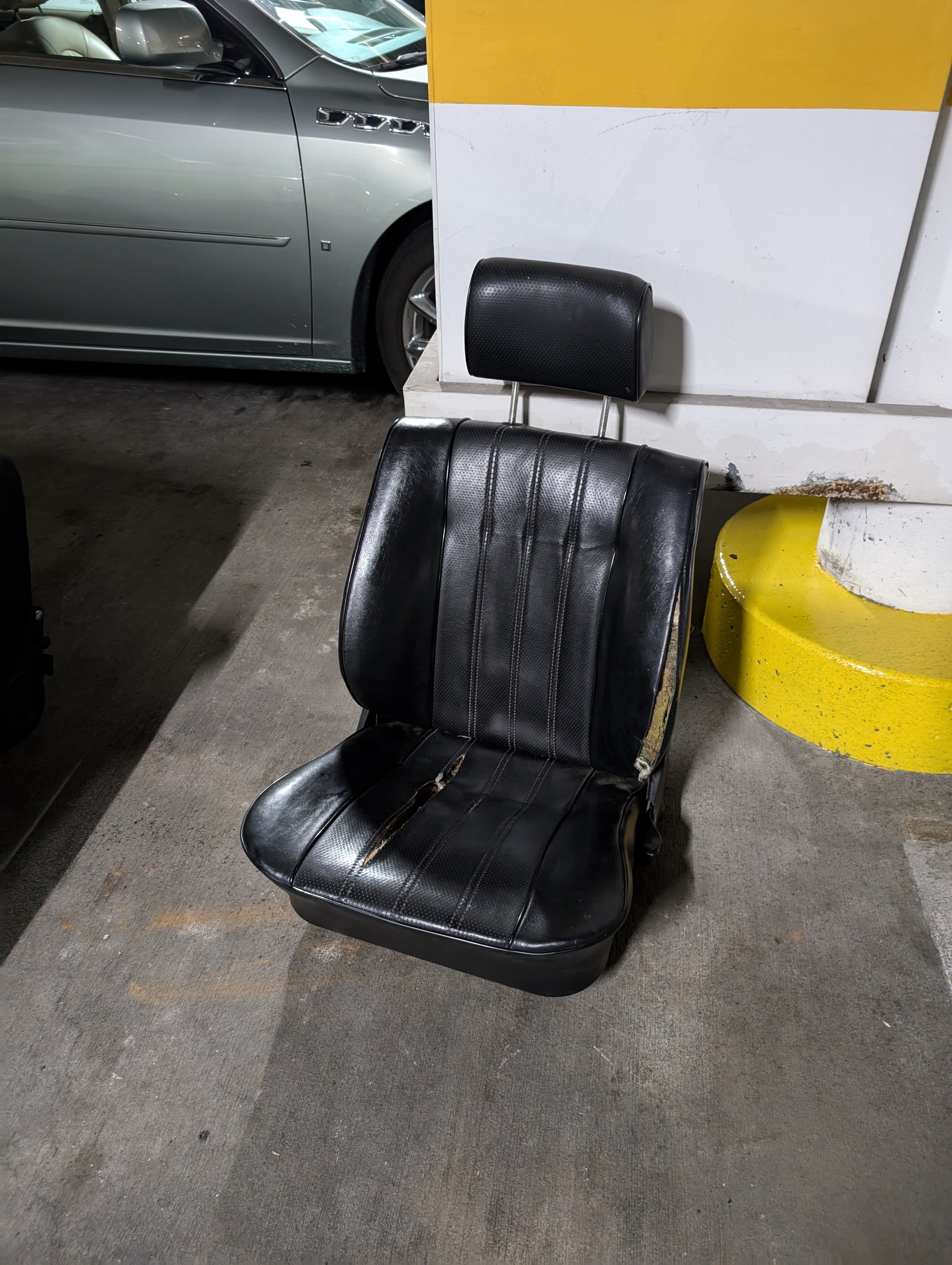 Driver Side Seat |﻿ Body and Interior