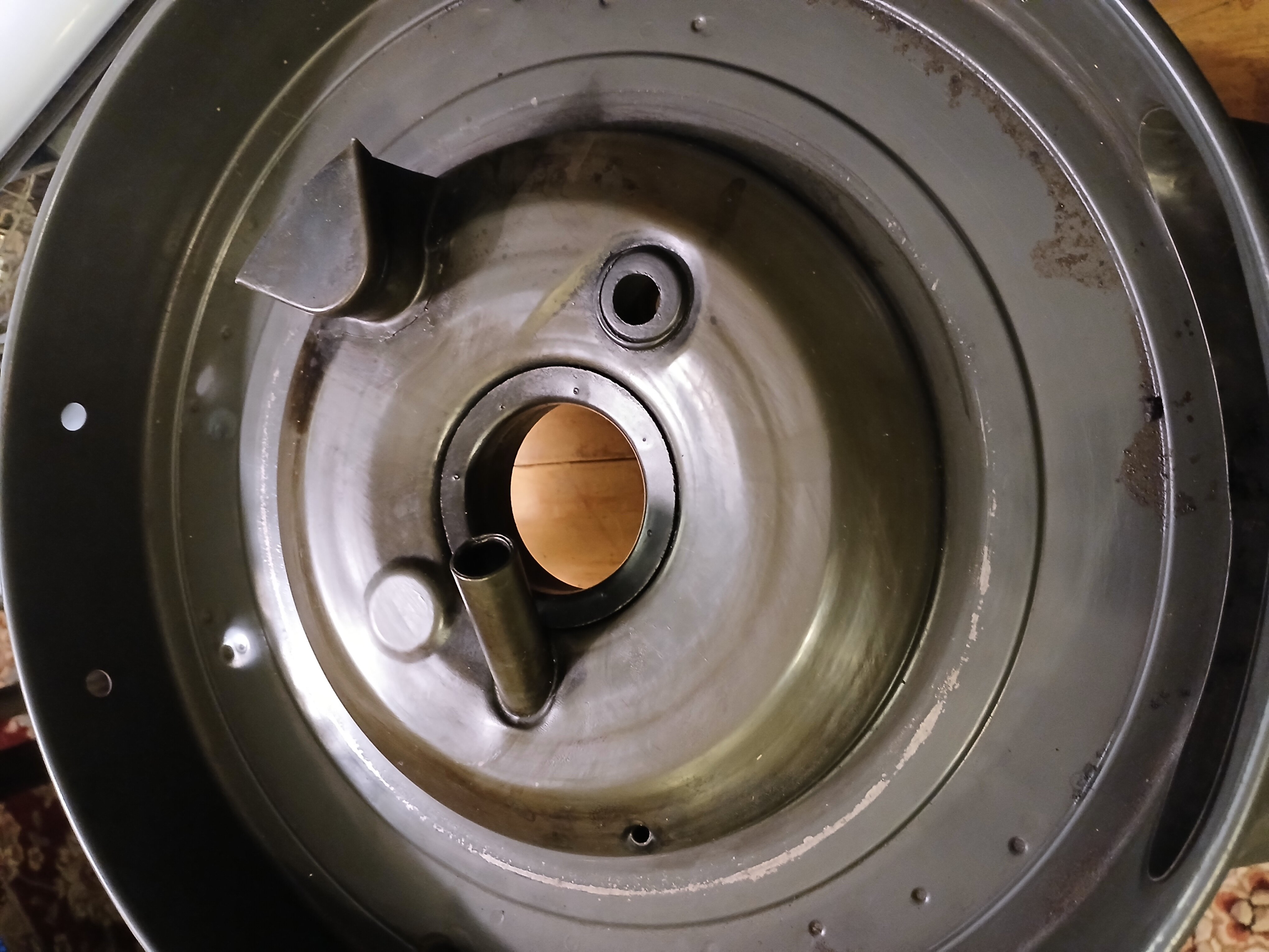 Air cleaner assembly - Body and Interior - 2002FAQ