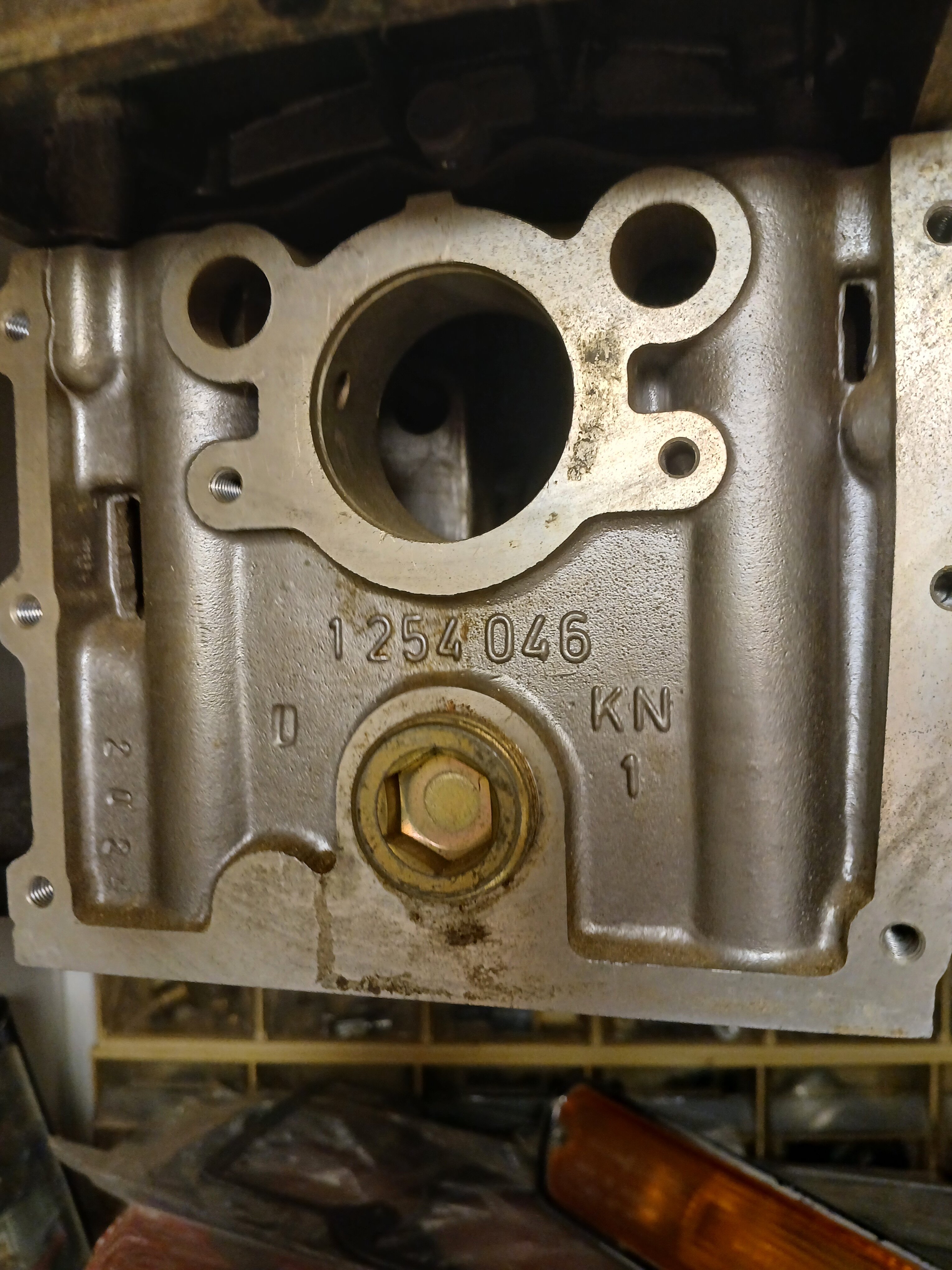 E12 head ID? |﻿ BMW 2002 and other '02