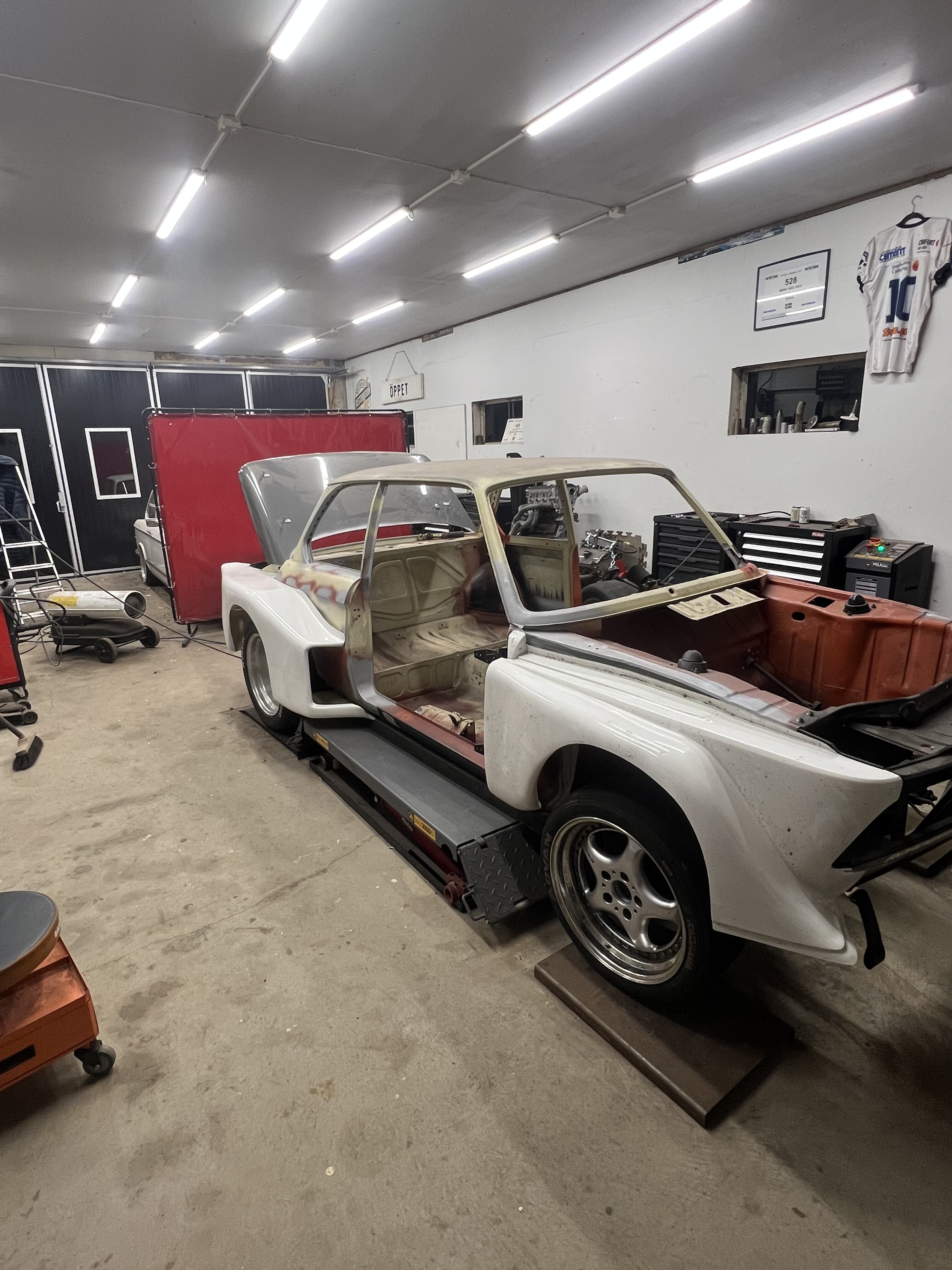 BMW 2002 rear subframe, E9 Csi control arms - BMW 2002 and other '02 ...