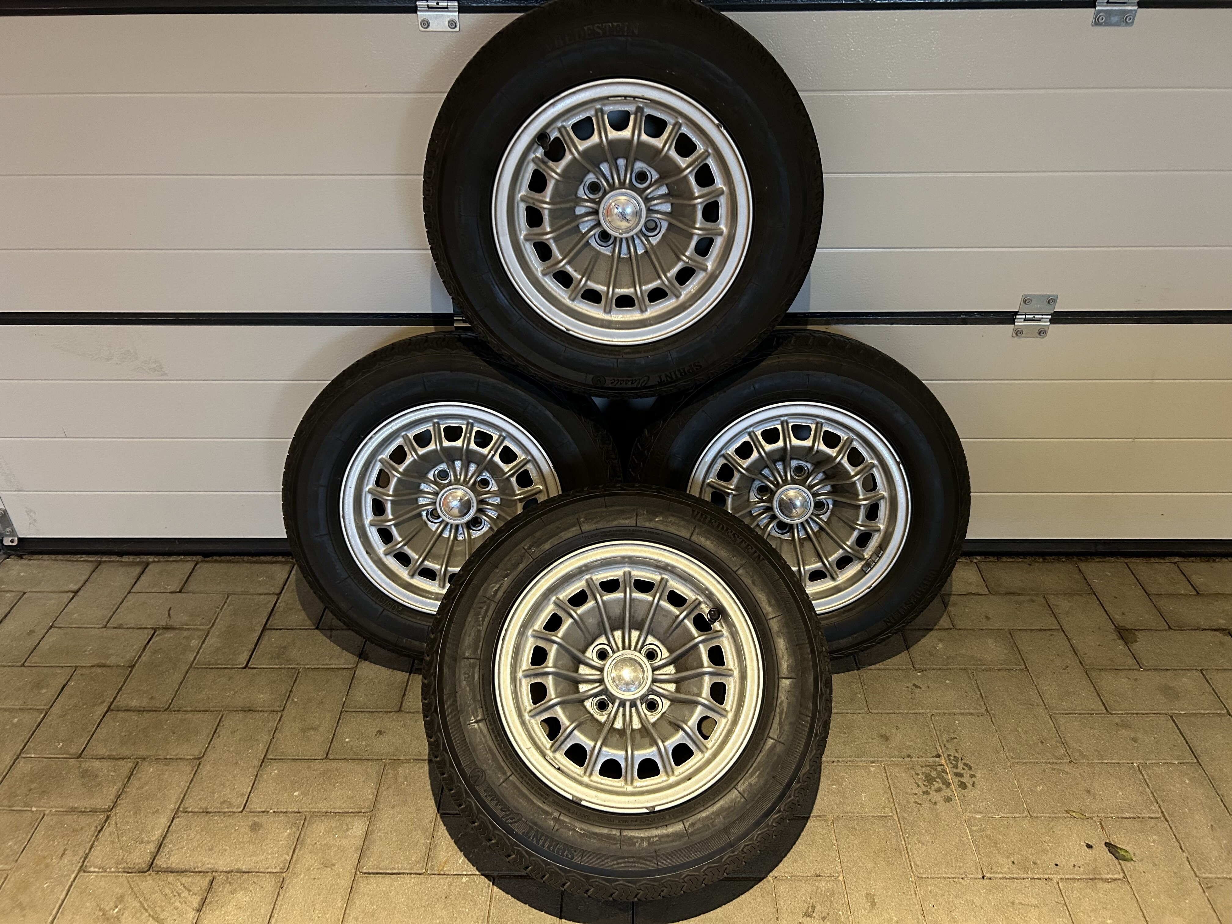 Campagnolo 7x13 4x100 + Vredestein Classic Tyres - Wheels - 2002FAQ