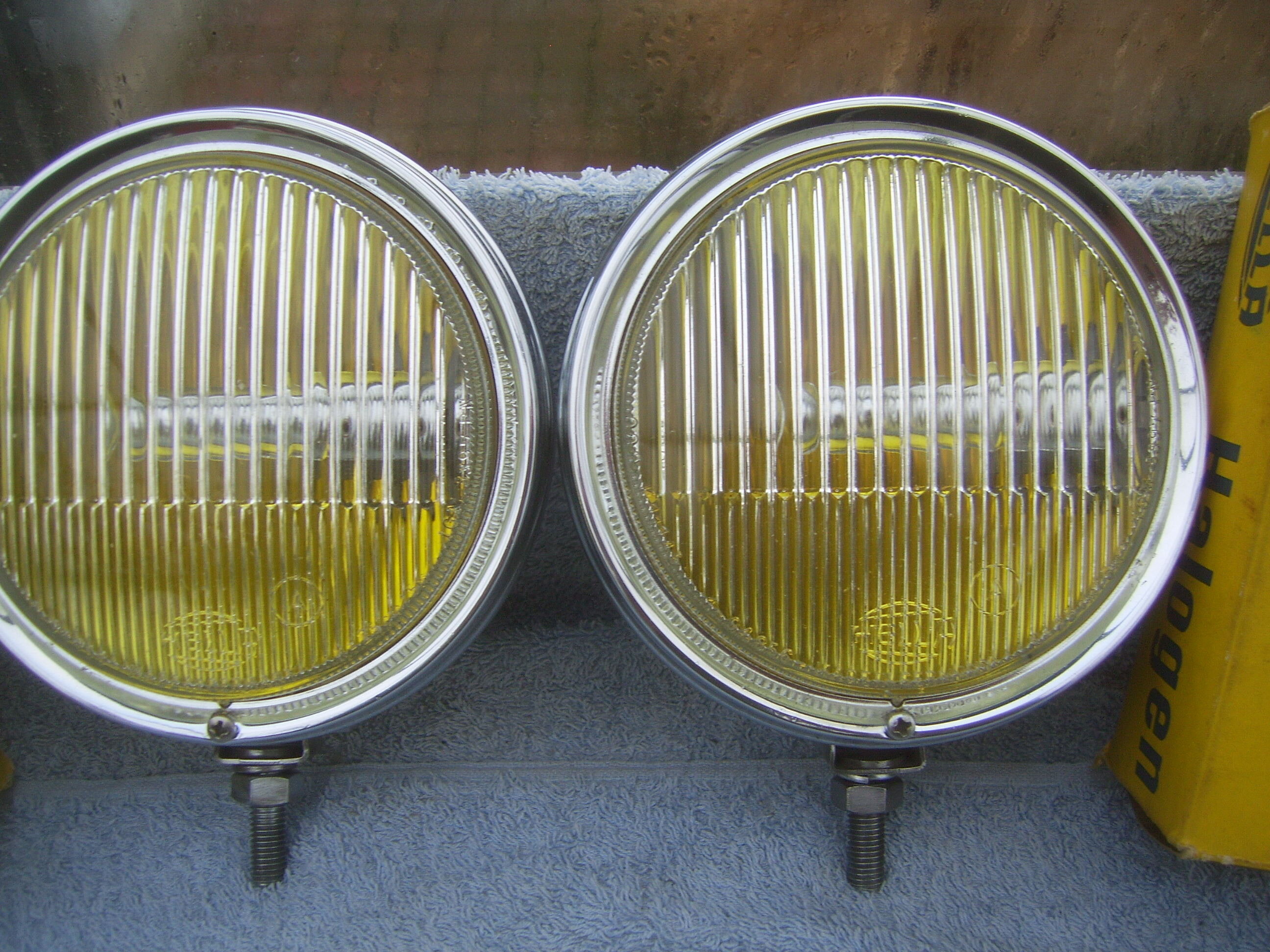 FS: Hella 140 Yellow Fog Lights - Miscellaneous - 2002FAQ