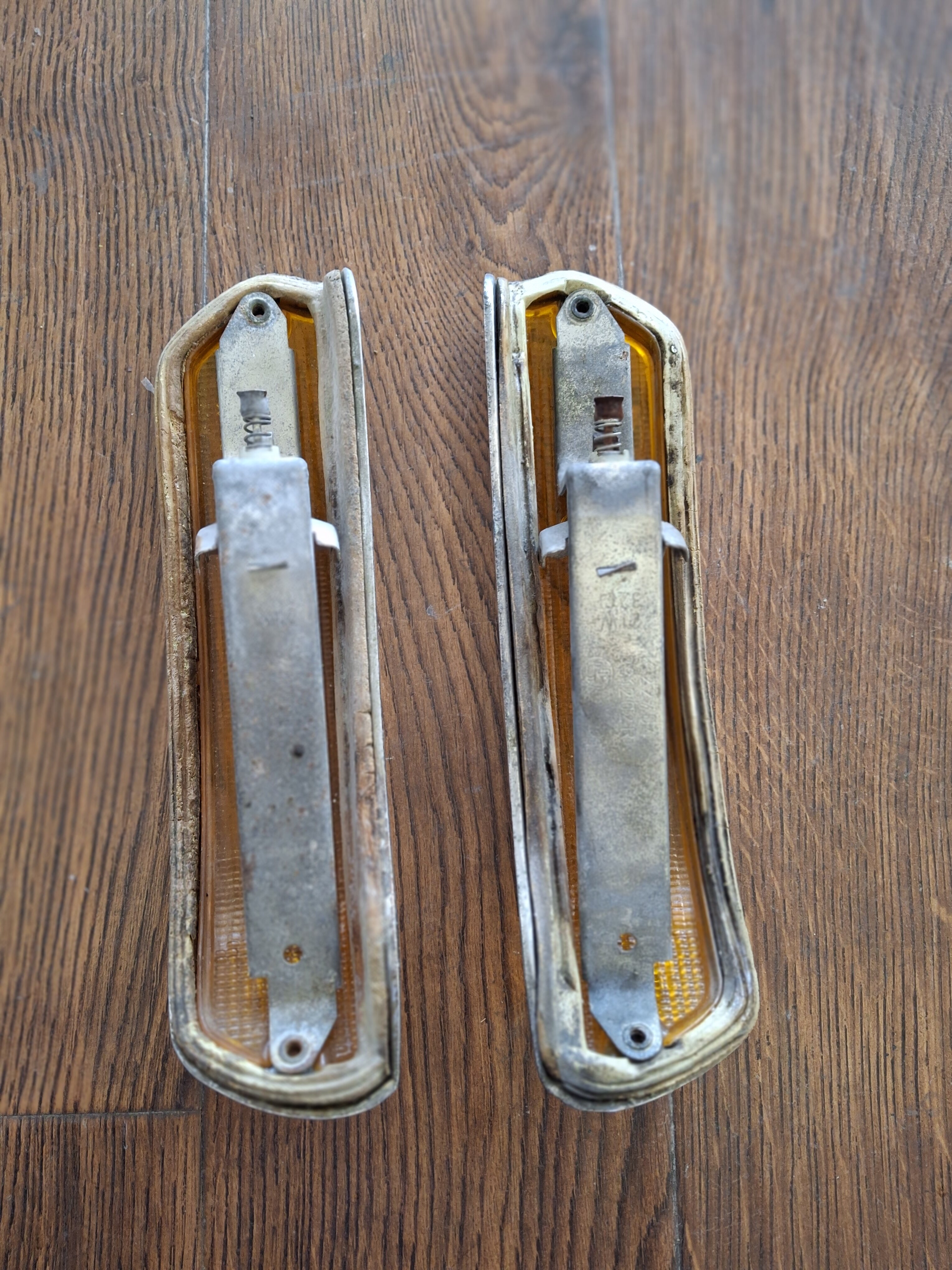 Early center grille, European turn signals - Miscellaneous - 2002FAQ