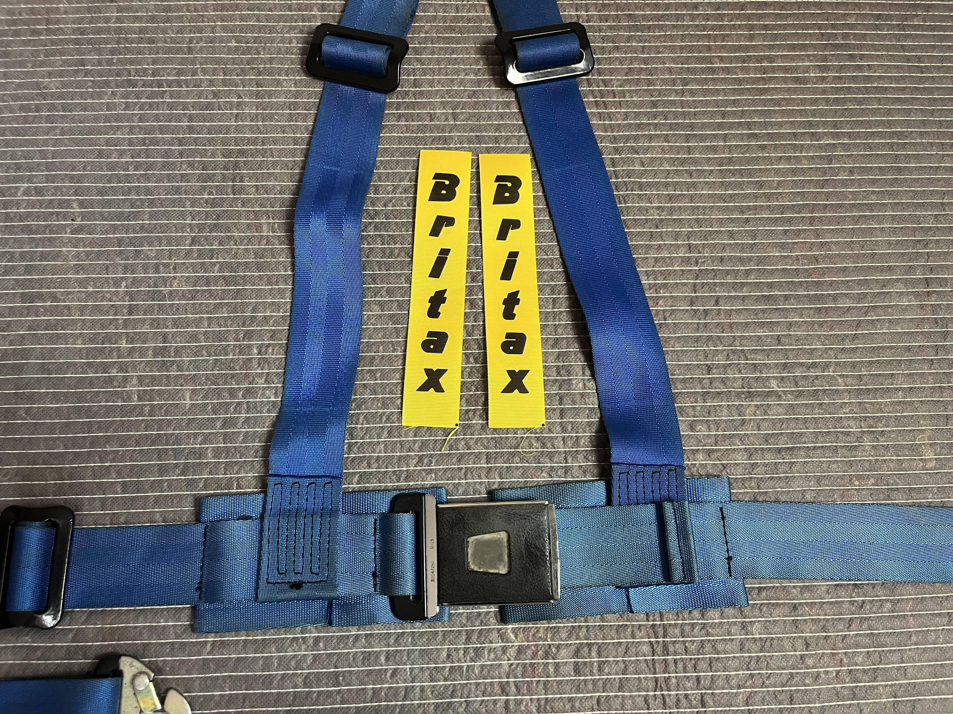 2x Britax 3 point rally Harness' - Body and Interior - 2002FAQ